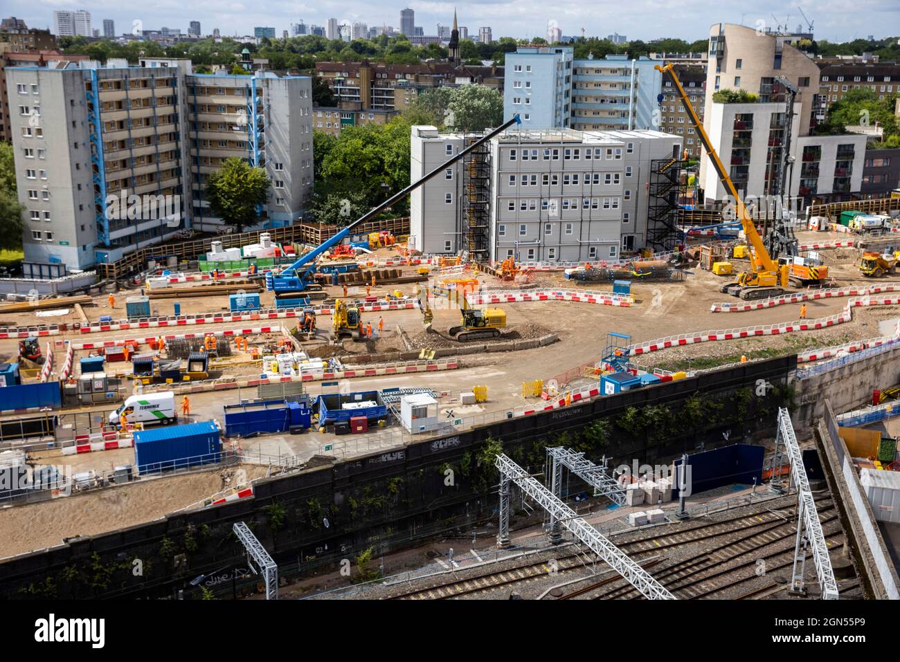 Construction work on the hs2 outside euston station hi-res stock ...