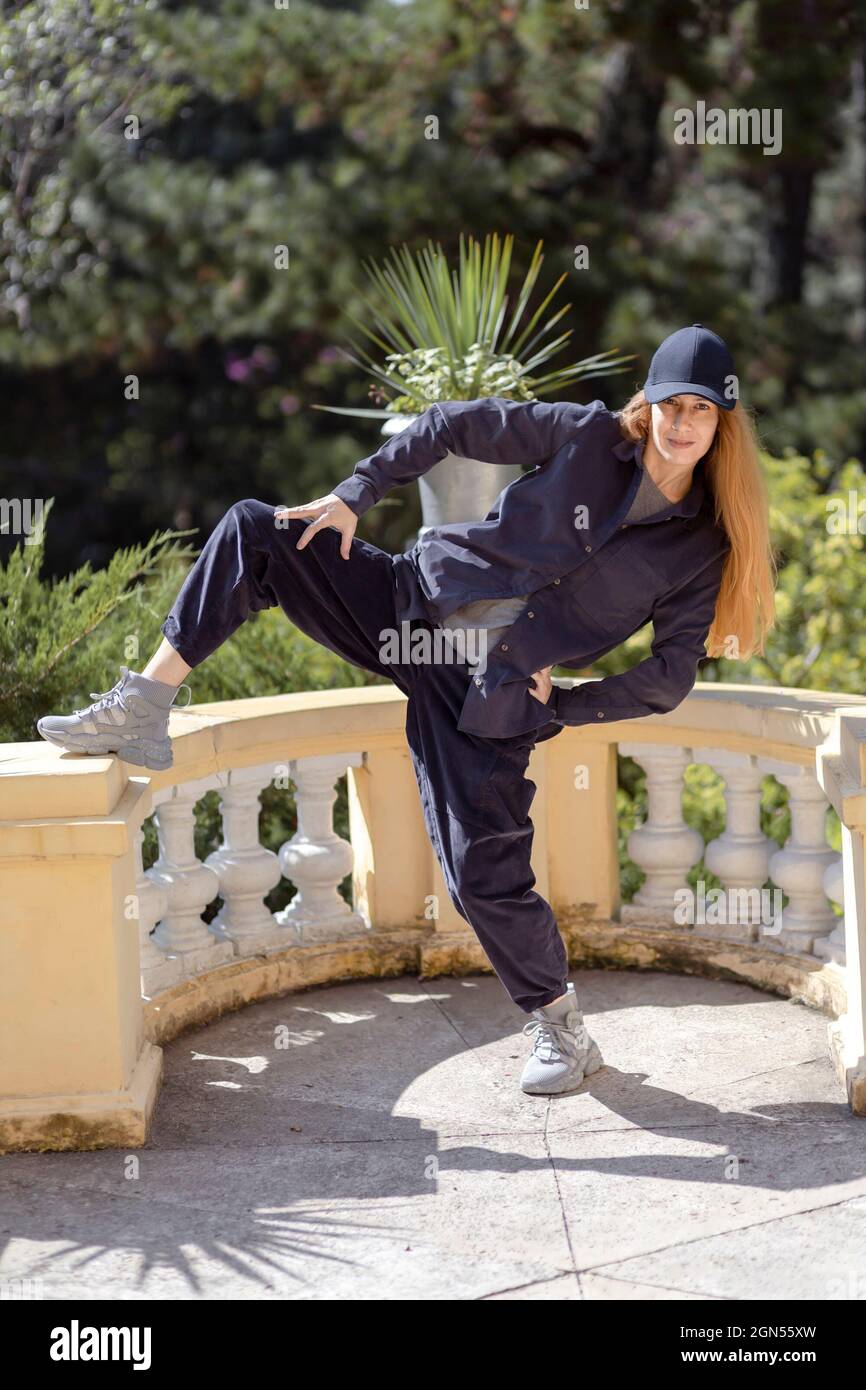 Female Hip Hop Fashion