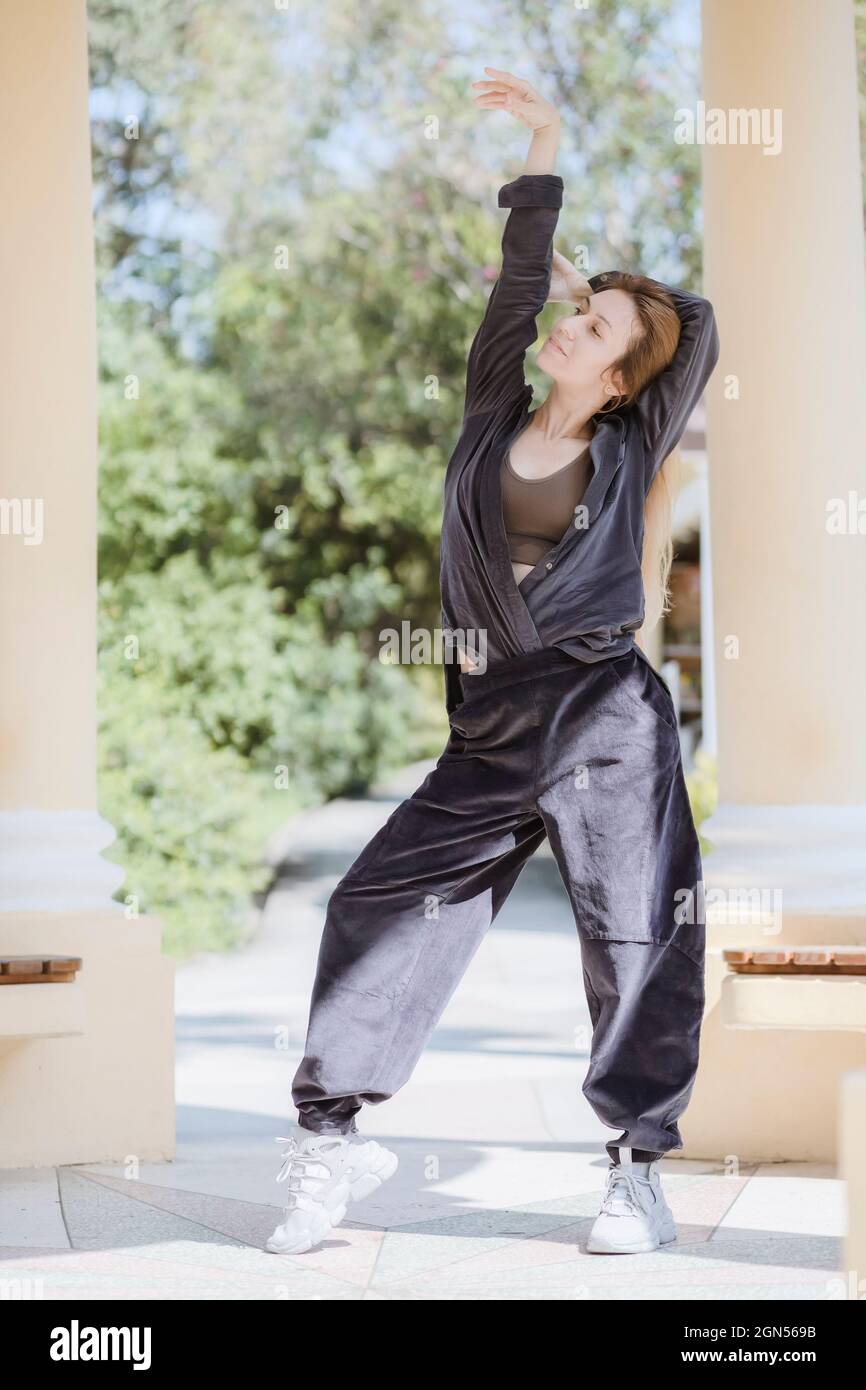 Upward hand pose hi-res stock photography and images - Alamy