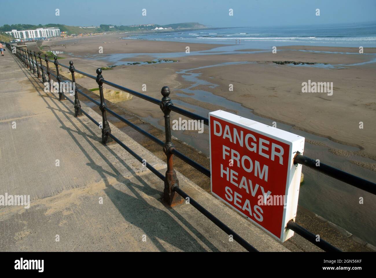 Danger from heavy seas sign, North Bay Beach, Scarborough, UK Stock ...