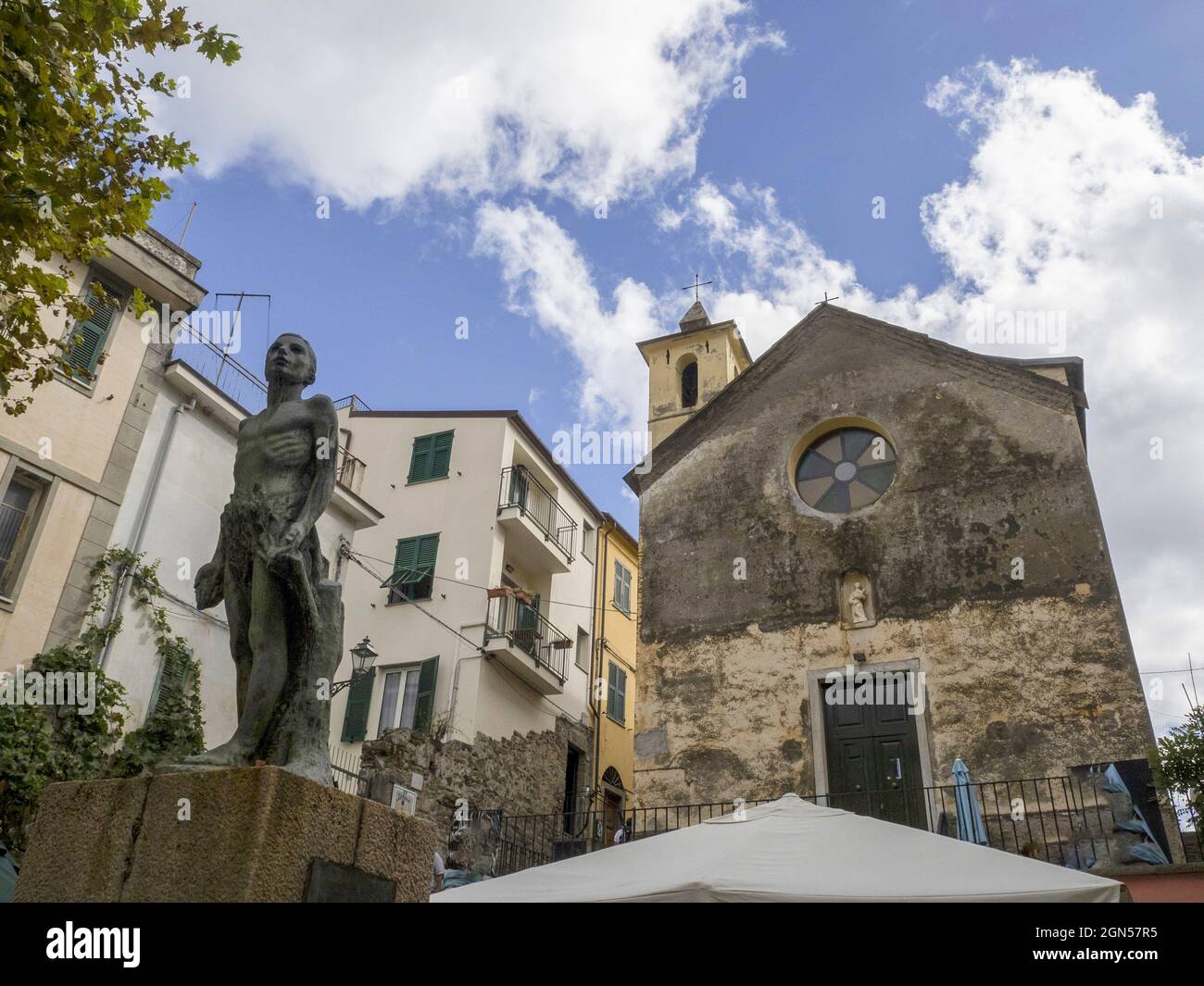 Church of Manarola cinque terre pictoresque village liguria italy Stock ...