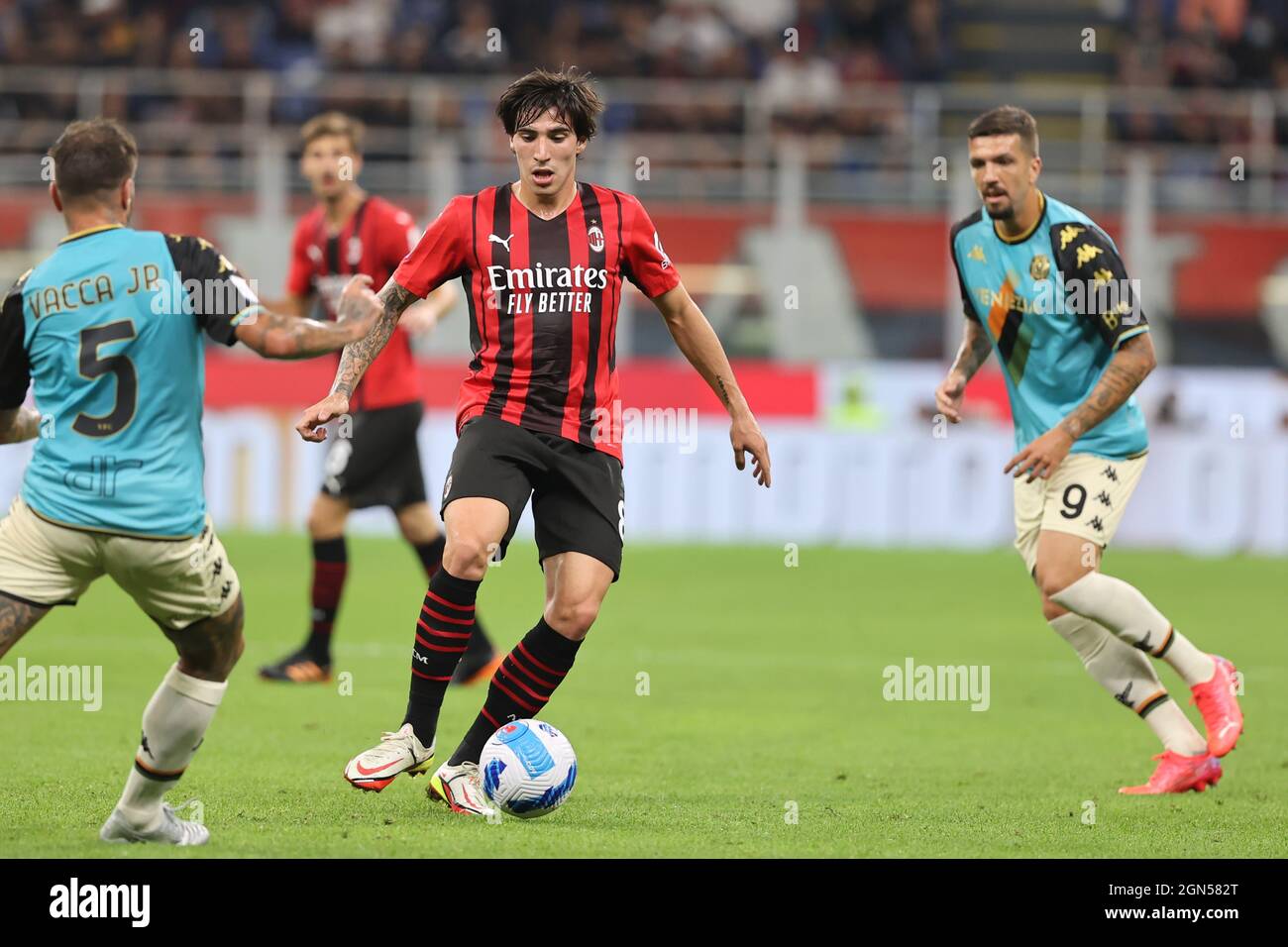 Sandro Tonali of AC Milan in action during the Serie A 2021/22 football ...