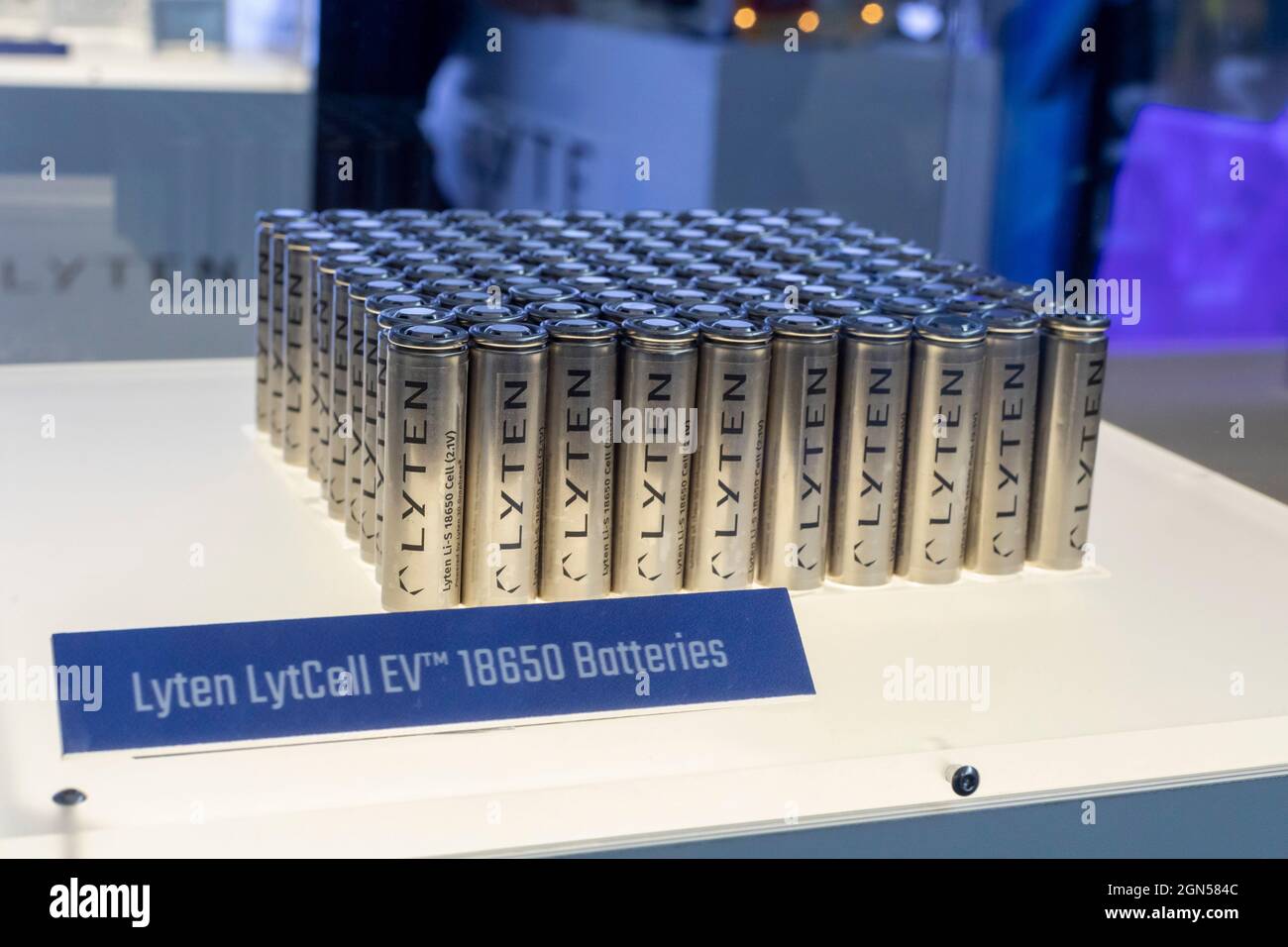 Lyten battery hi-res stock photography and images - Alamy