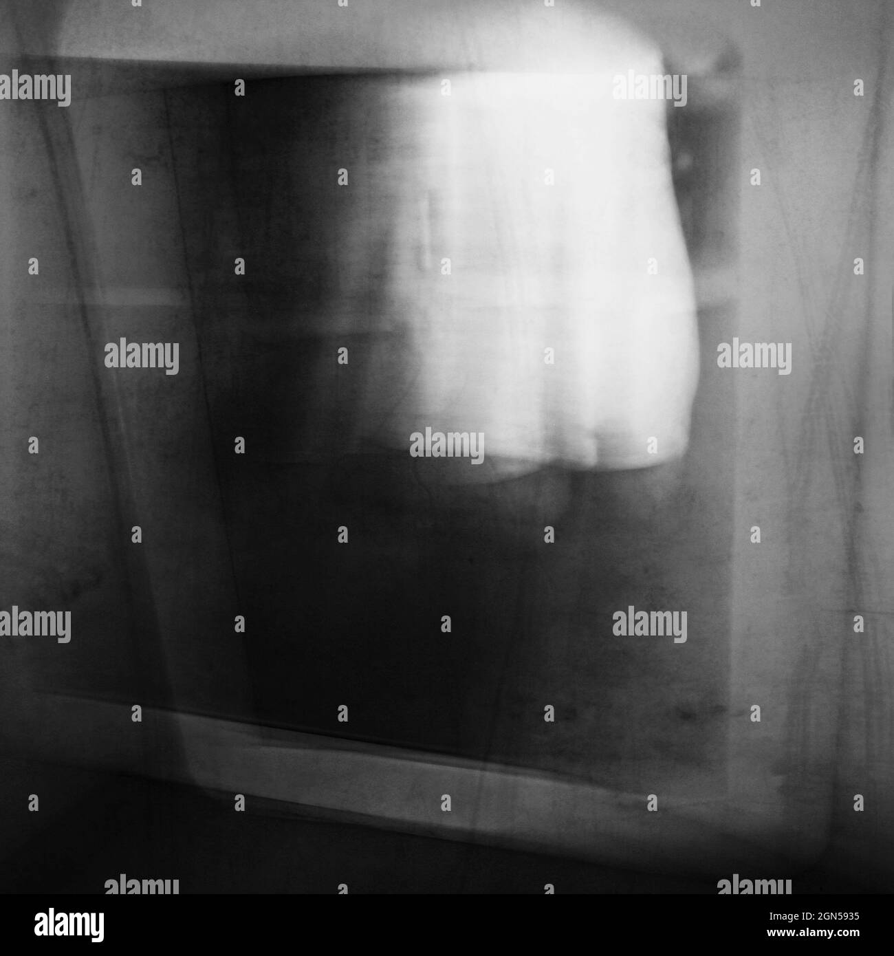 Female ghost vintage hi-res stock photography and images - Alamy