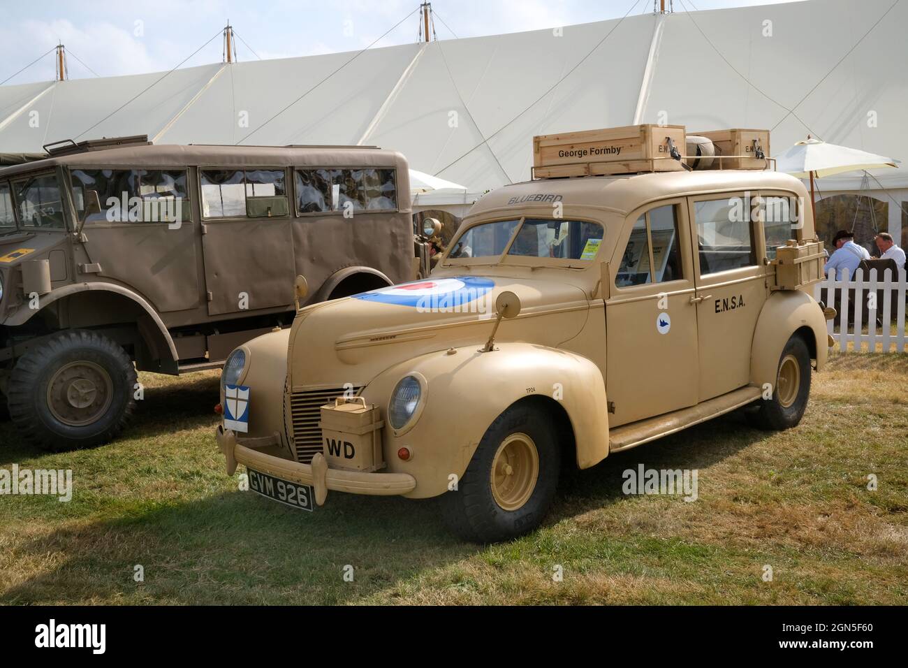 George formby troops hi-res stock photography and images - Alamy