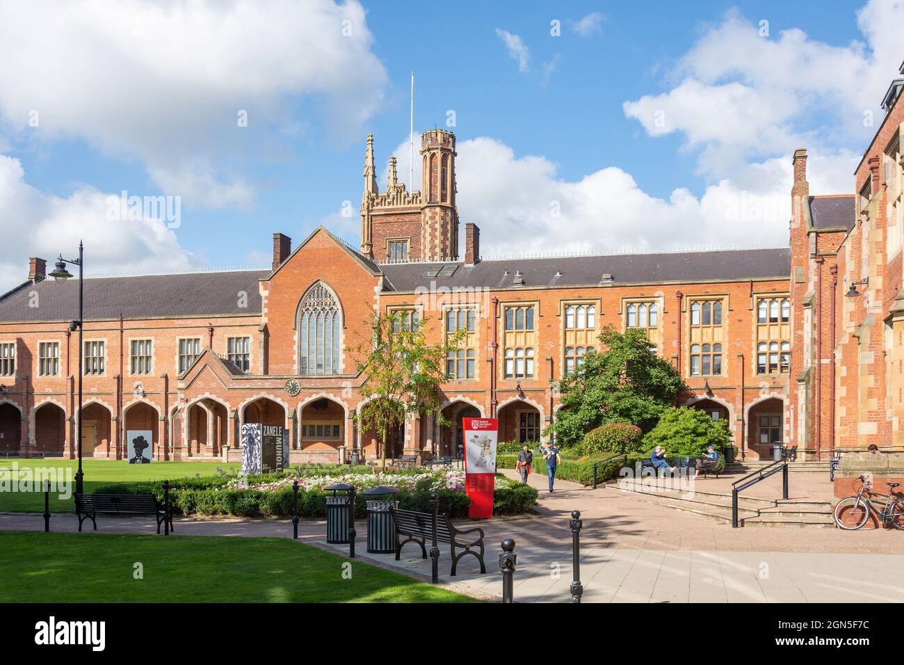 The Lanyon Building, Queen's University Belfast, Queens Quarter, City ...