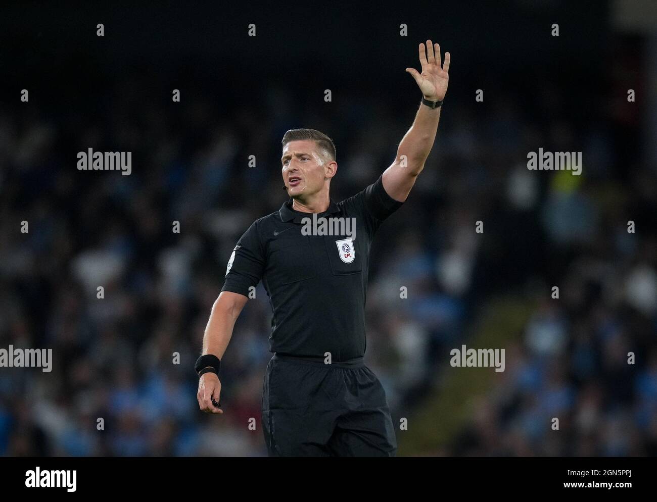 Robert jones referee hi-res stock photography and images - Alamy