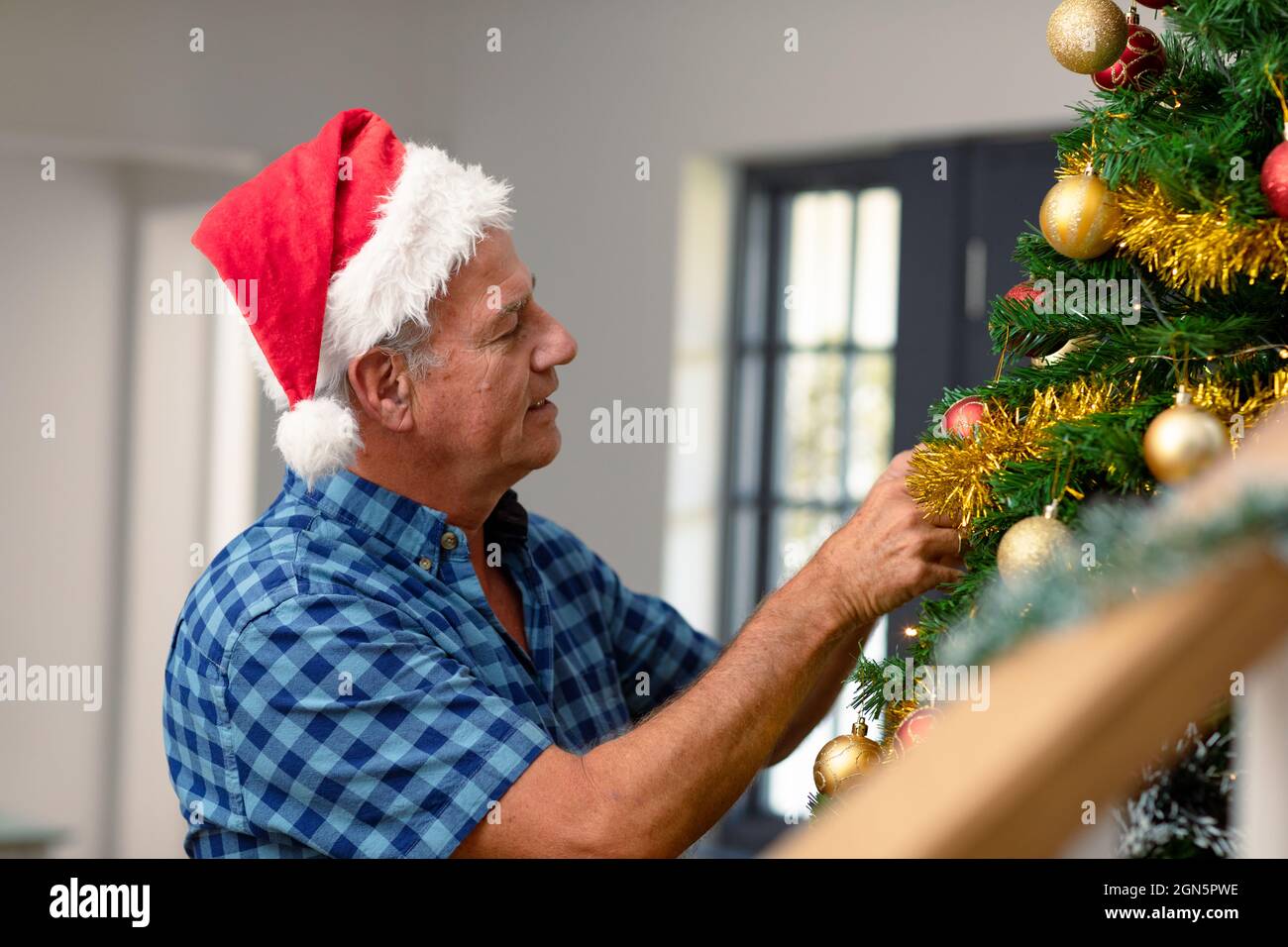 Happy man tree hi-res stock photography and images - Alamy
