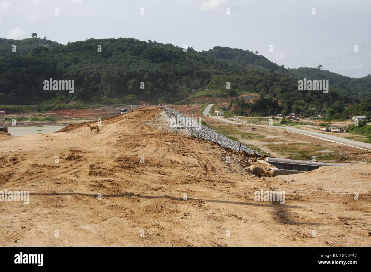 Dam thailand hi-res stock photography and images - Alamy
