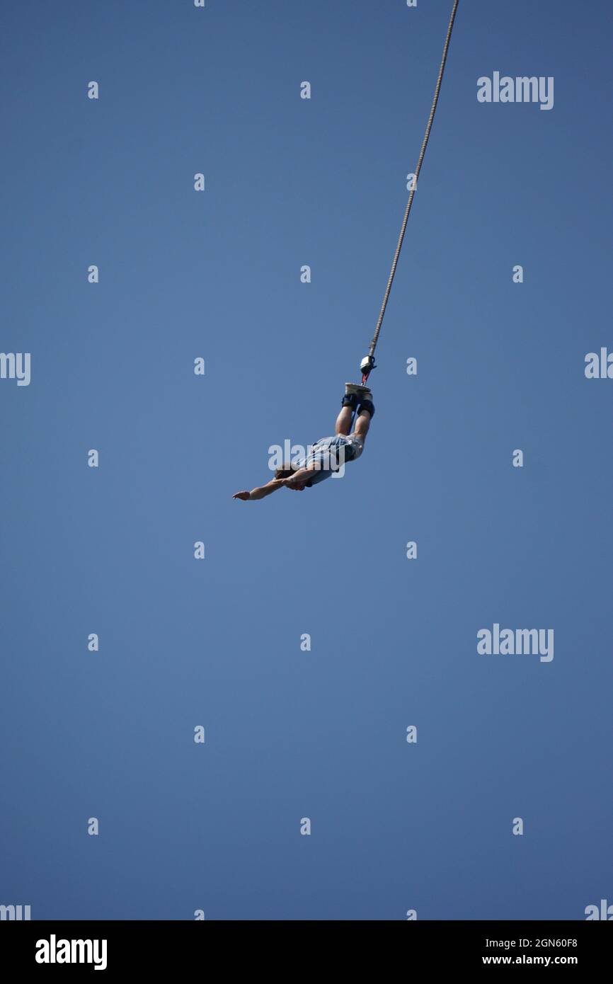 Bungee jumping man hi-res stock photography and images - Alamy