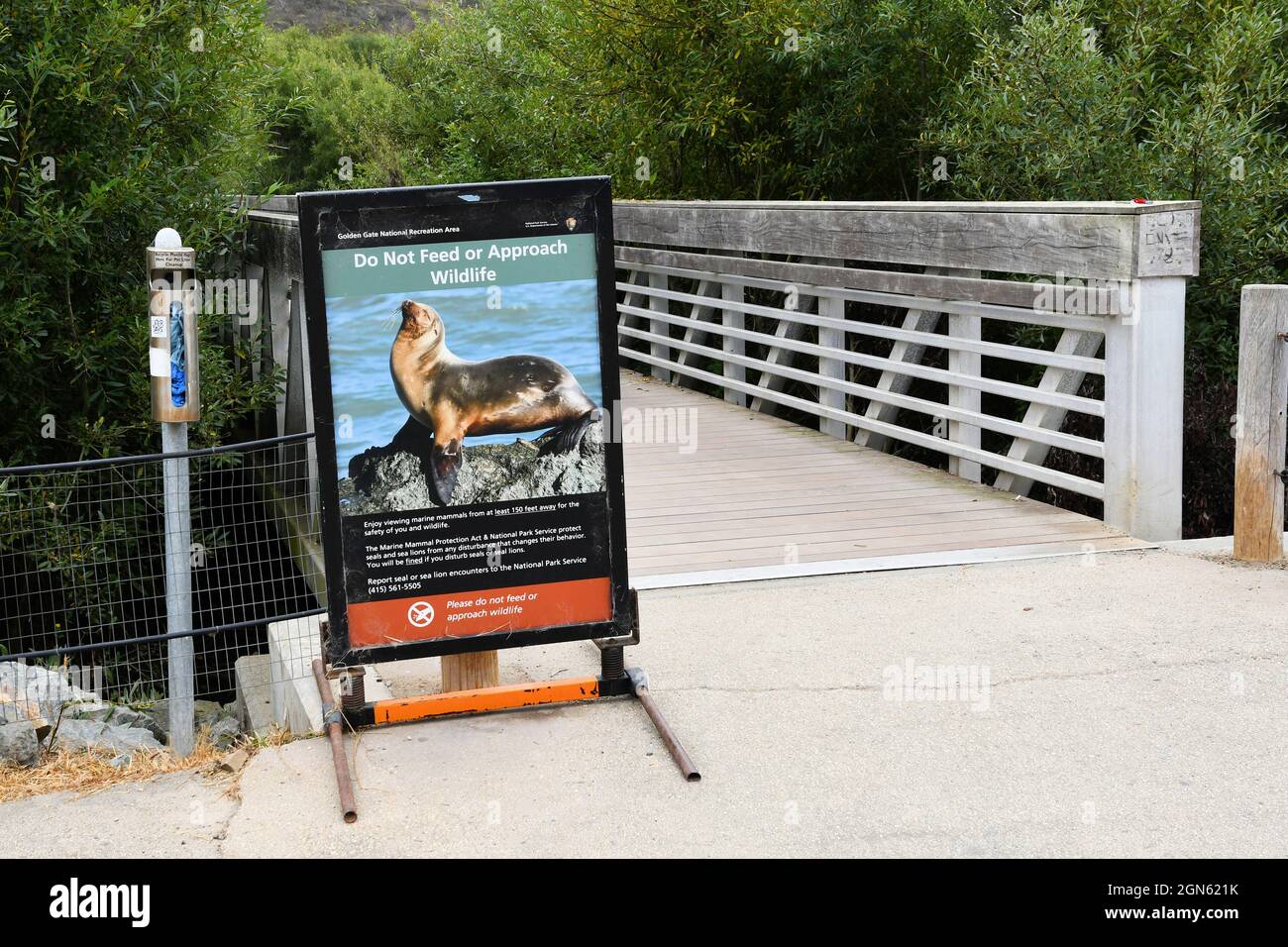 "Do not feed or approach wildlife" sign near Muir Beach in Northern ...