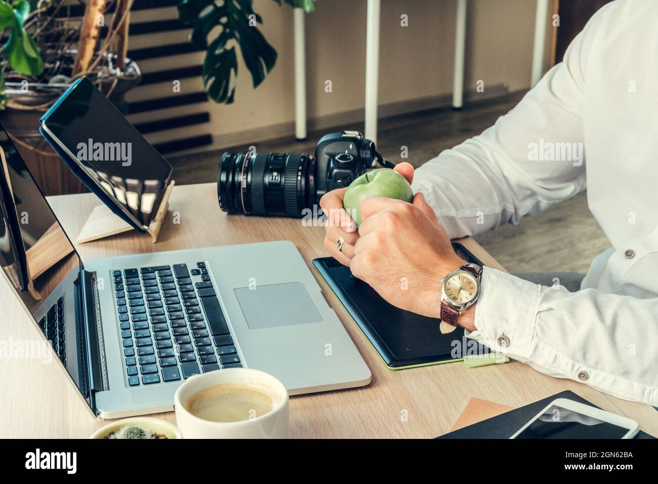 Working table of a photographer close up Stock Photo - Alamy