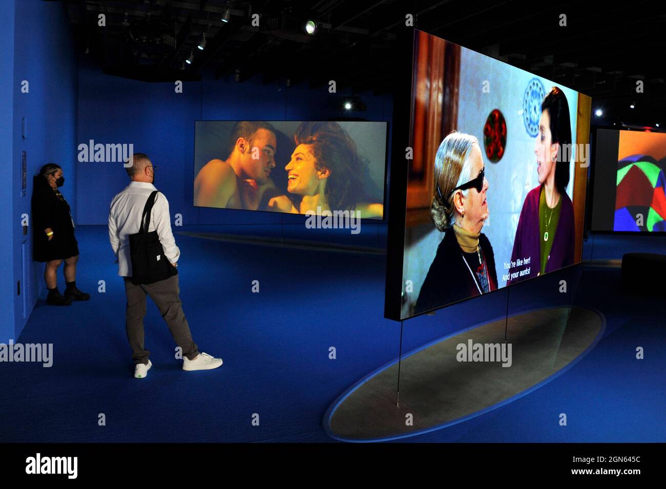 Suspended motion hi-res stock photography and images - Alamy