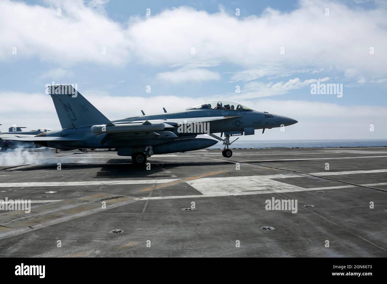 PACIFIC OCEAN (Aug. 27, 2021) An EA-18G Growler, assigned to the ...