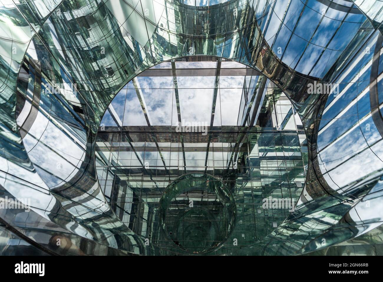 New York, USA. 22nd Sep, 2021. SUMMIT One Vanderbilt offers New York ...