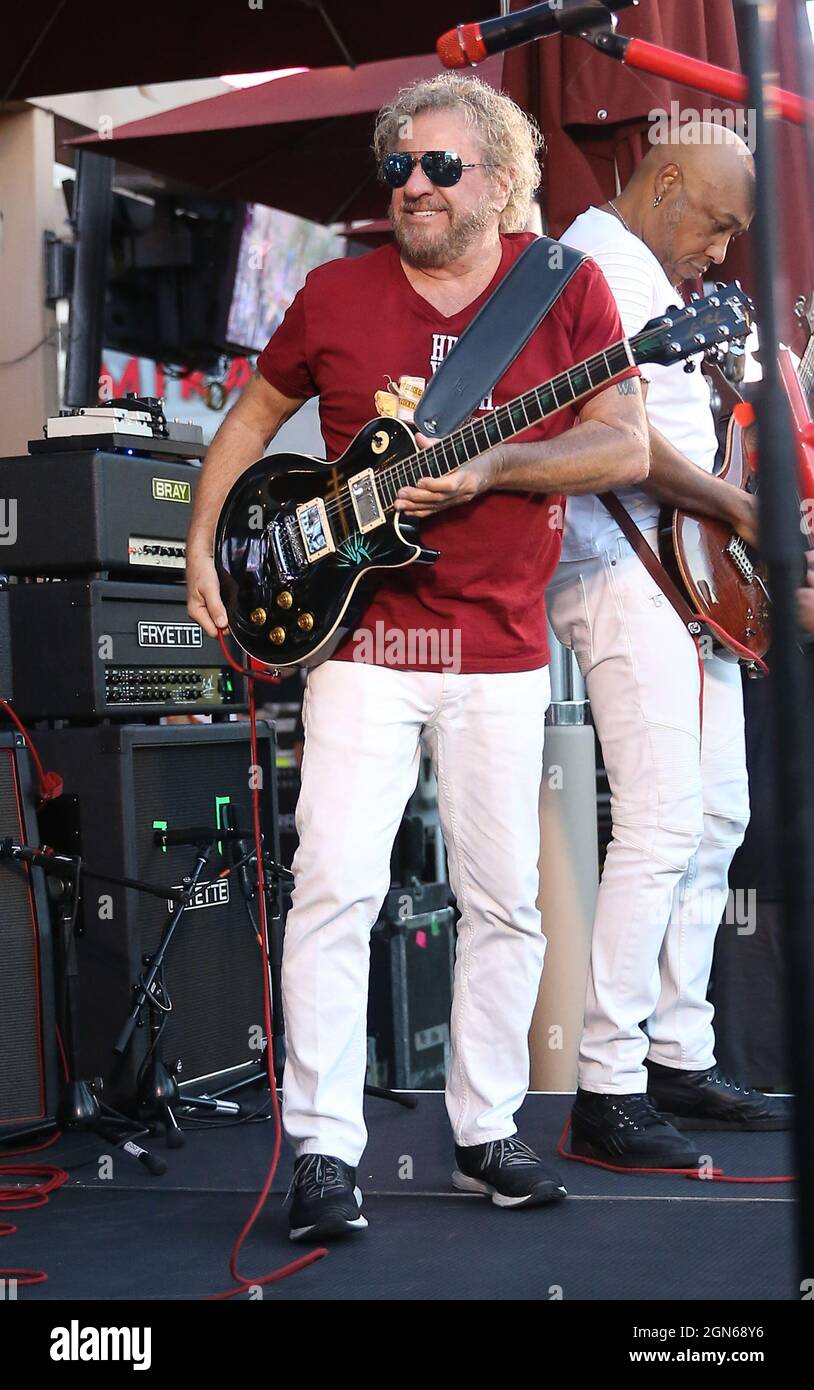 Mjt at the beach hi-res stock photography and images - Alamy