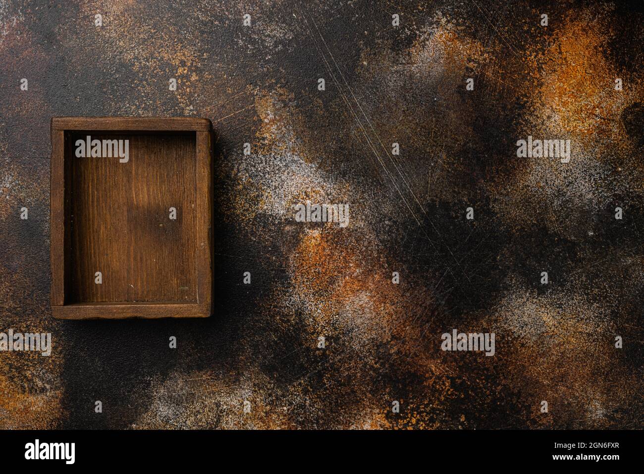 Empty wooden box set with copy space for text or food, top view flat ...