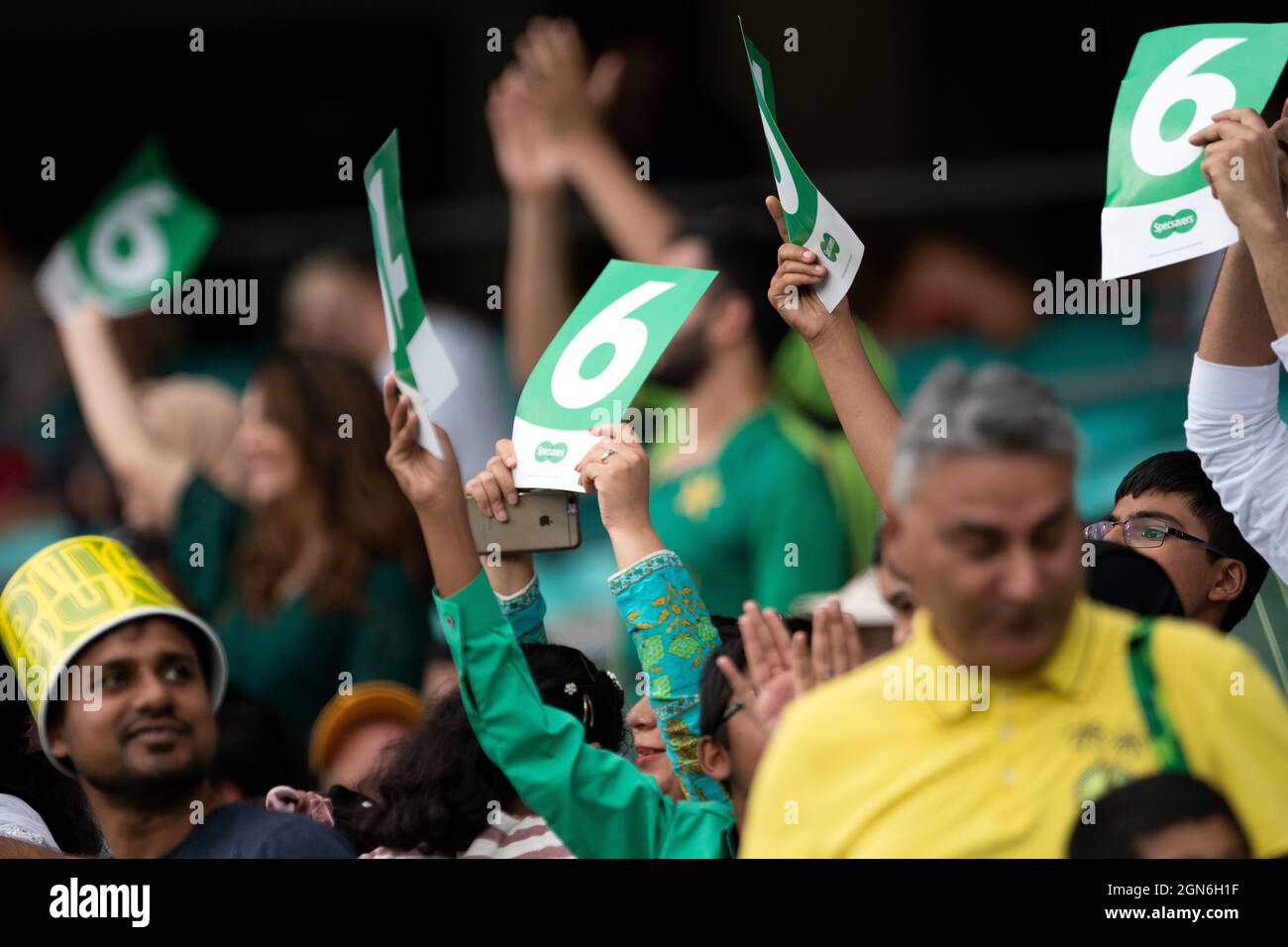 Cricket banners hi-res stock photography and images - Alamy