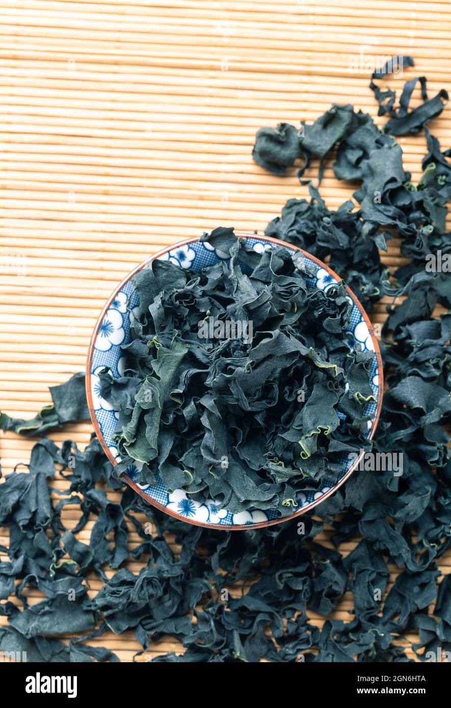 Dehydrated Sea mustard on white background，Undaria pinnatifida Suringar ...