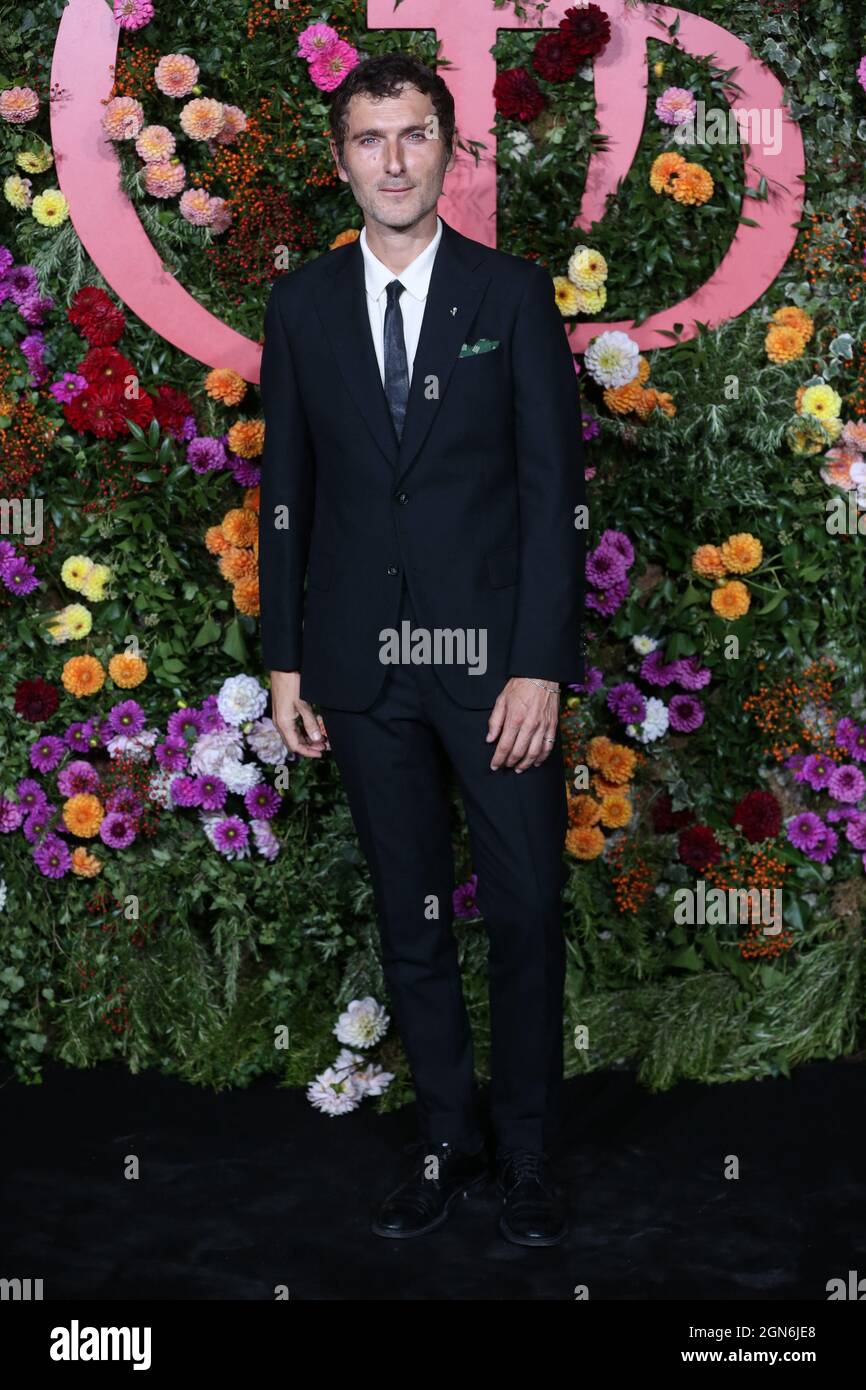 Simon Buret attend the Gustavo Dudamel's Inaugural Concert at Opera ...