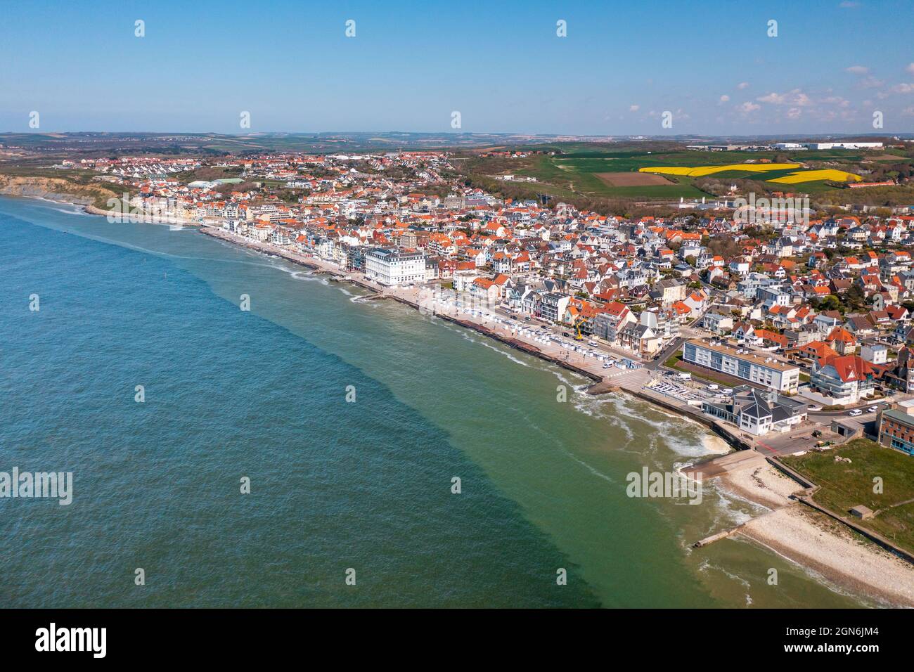 Vue aérienne de la ville de Wimereux, France, Côte d'opale Stock Photo ...