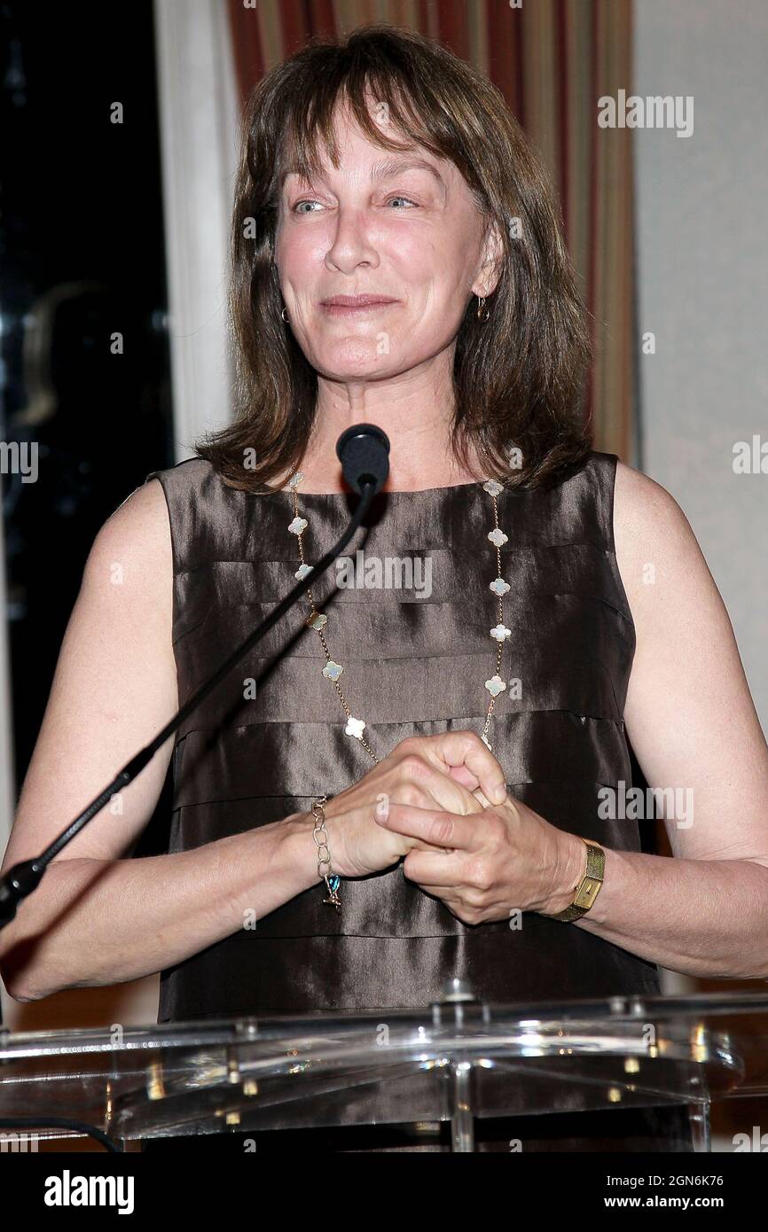 Leslie maier hi-res stock photography and images - Alamy