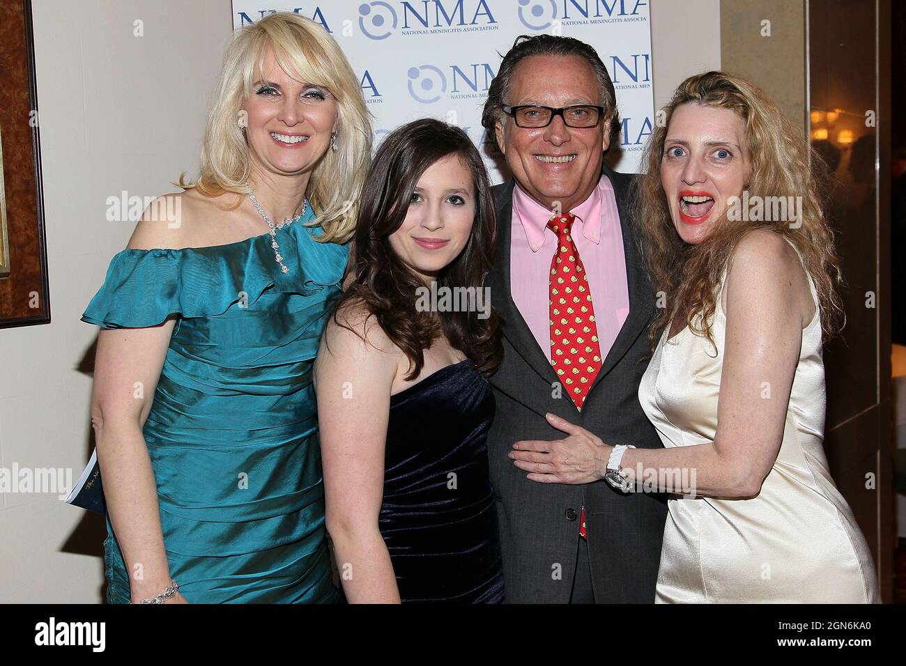 Sara joyce hi-res stock photography and images - Alamy