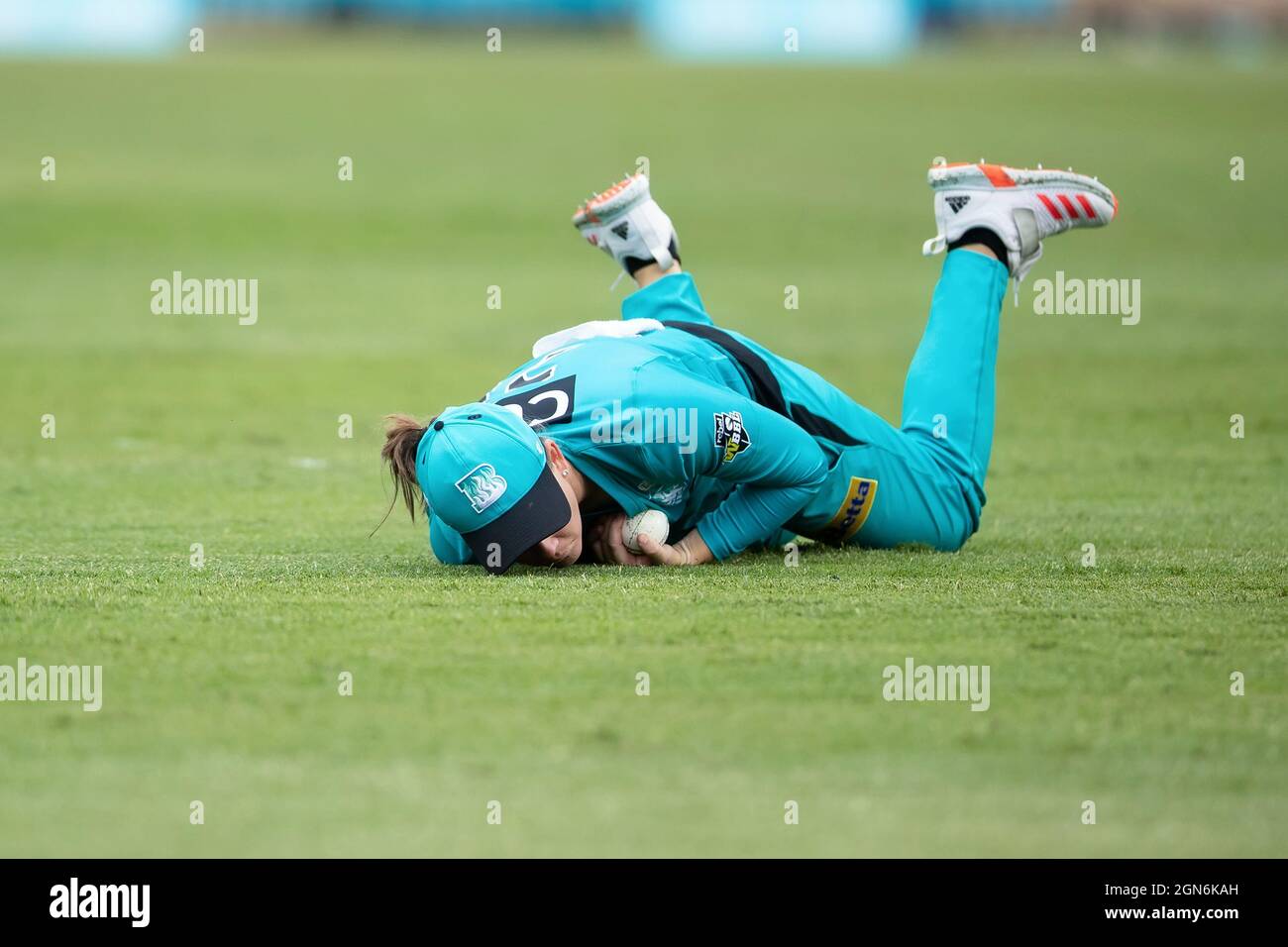Perth scorchers cricket catch hi-res stock photography and images - Alamy