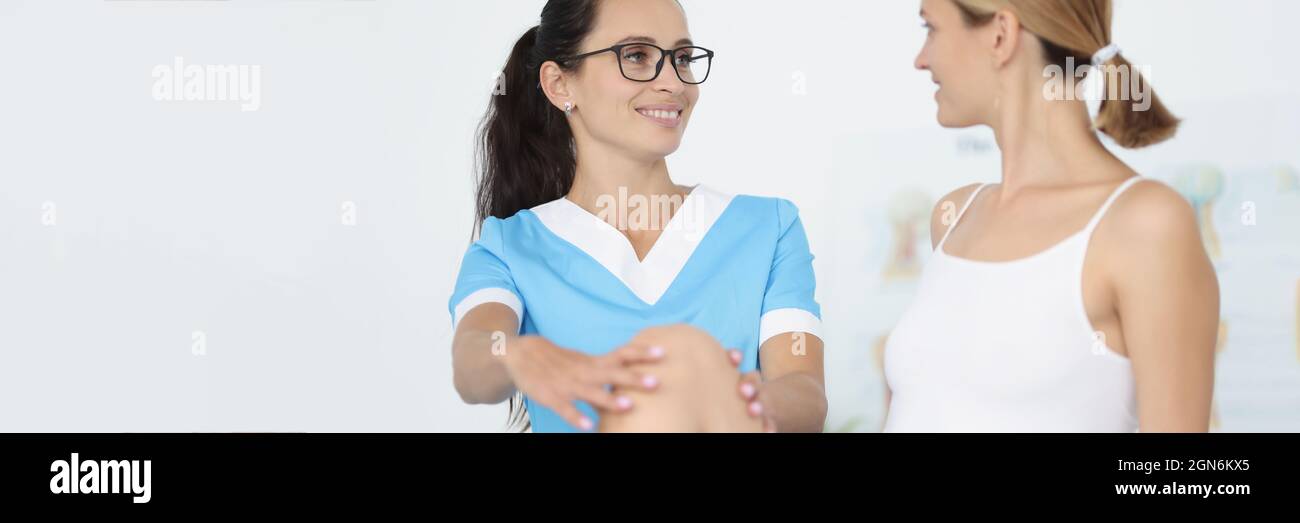 Athlete medical assistance hi-res stock photography and images - Alamy