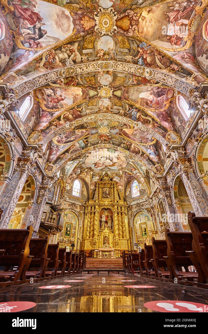 Painted roof and altar. San Nicolas church in Valencia. Spain Stock ...
