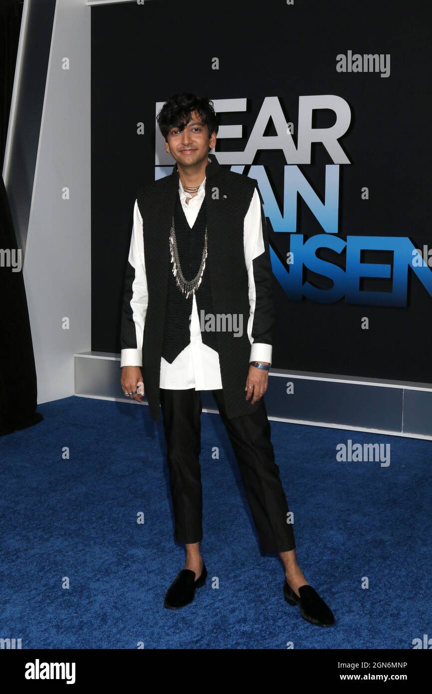 Nik dodani hi-res stock photography and images - Alamy