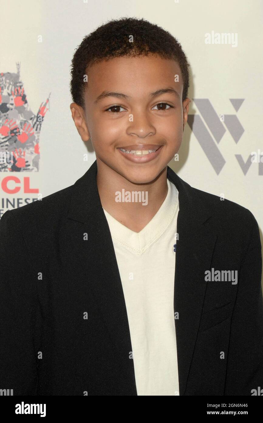 LOS ANGELES - SEP 5: Shaun Dixon at POPOVICH: Road to Hollywood World ...