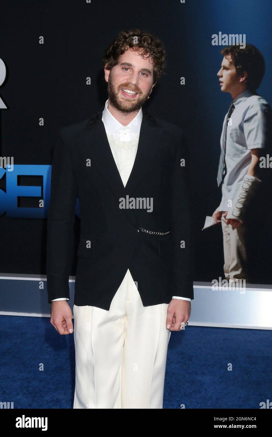Los Angeles, CA. 22nd Sep, 2021. Ben Platt at arrivals for DEAR EVAN ...