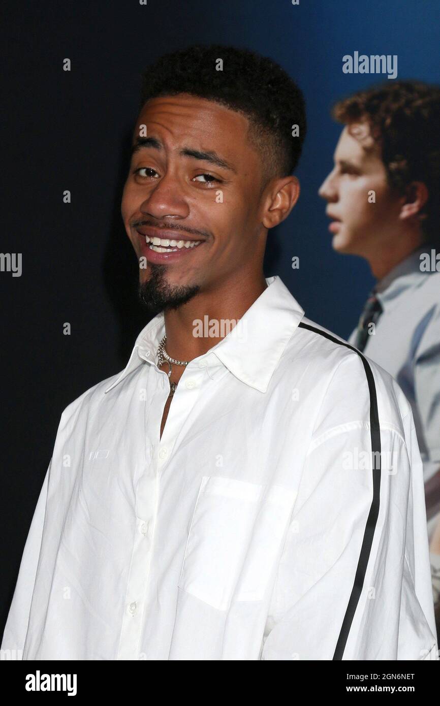 Los Angeles, CA. 22nd Sep, 2021. DeMarius Copes at arrivals for DEAR ...