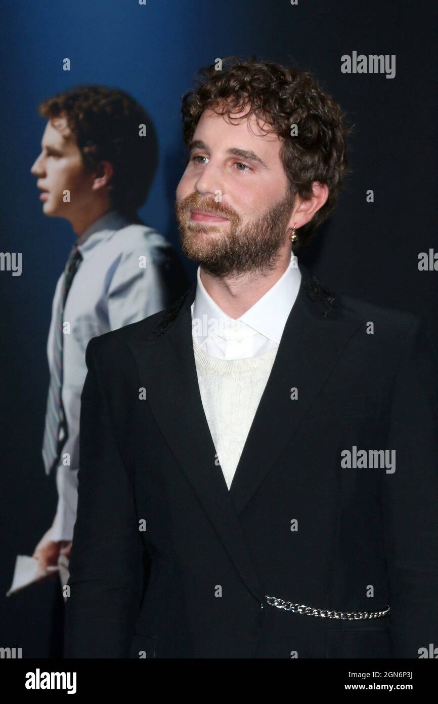 Los Angeles, CA. 22nd Sep, 2021. Ben Platt at arrivals for DEAR EVAN ...