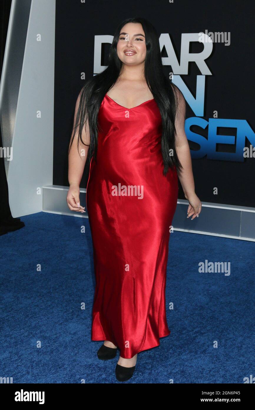 Los Angeles, CA. 22nd Sep, 2021. Zoey Luna at arrivals for DEAR EVAN ...