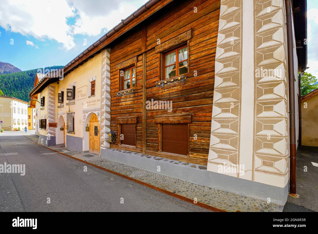 Chasa hi-res stock photography and images - Alamy