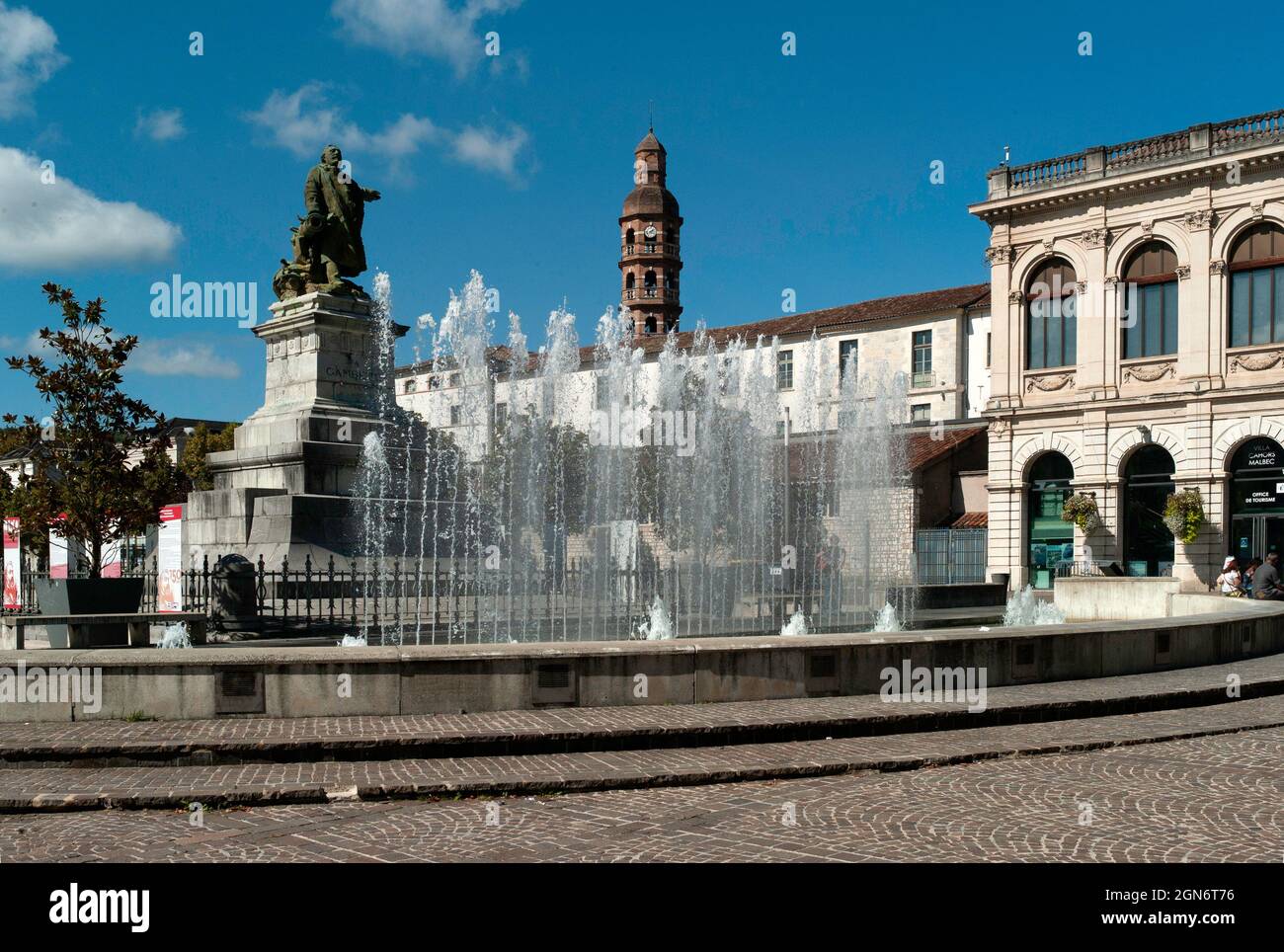 Fountain and statue of Gambetta, La Place François-Mitterrand, Cahors ...