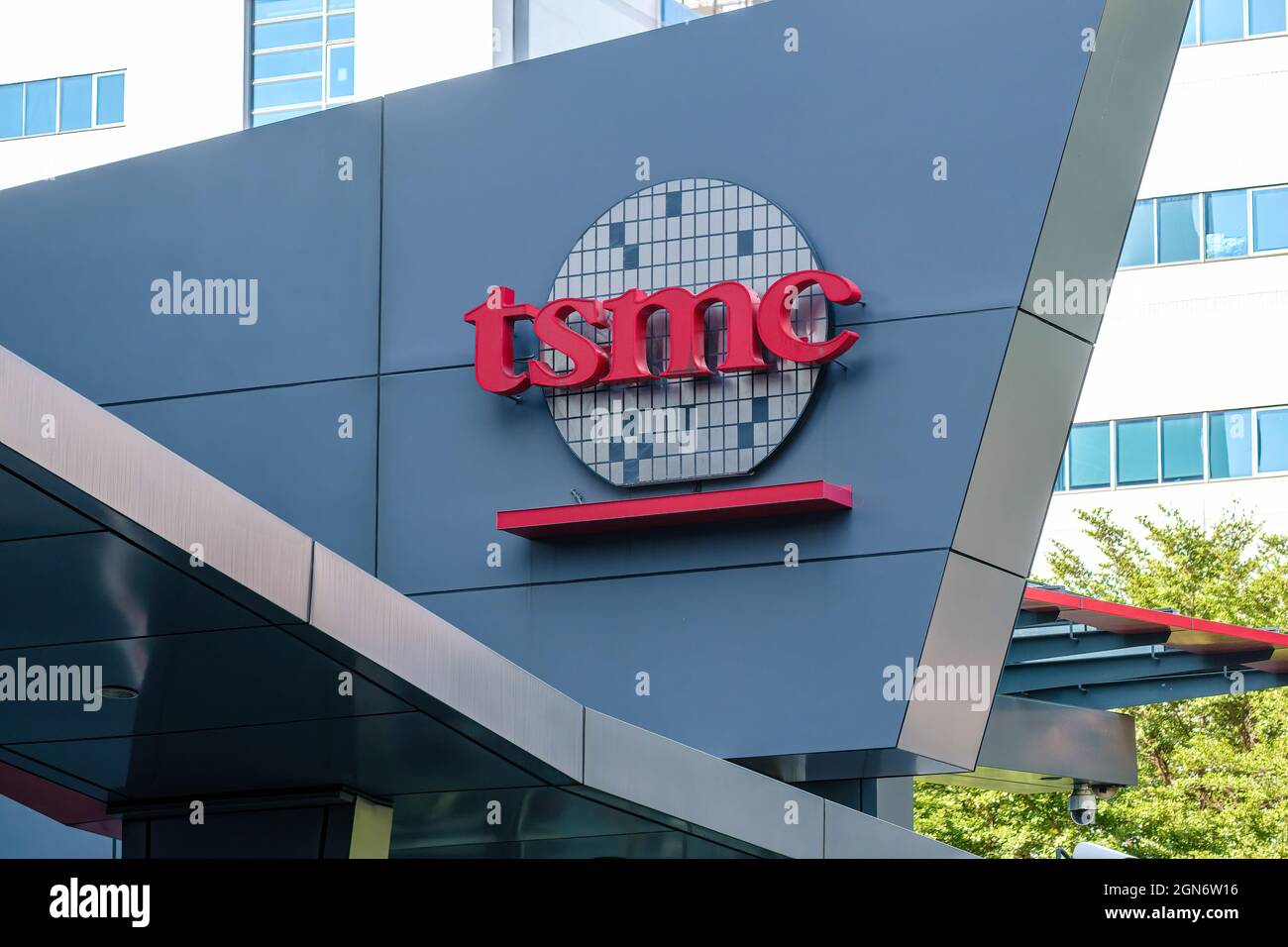 Hsinchu, Taiwan. 22nd Sep, 2021. The TSMC (Taiwan Semiconductor ... Hsinchu, Taiwan. 22nd Sep, 2021. The TSMC (Taiwan Semiconductor ...