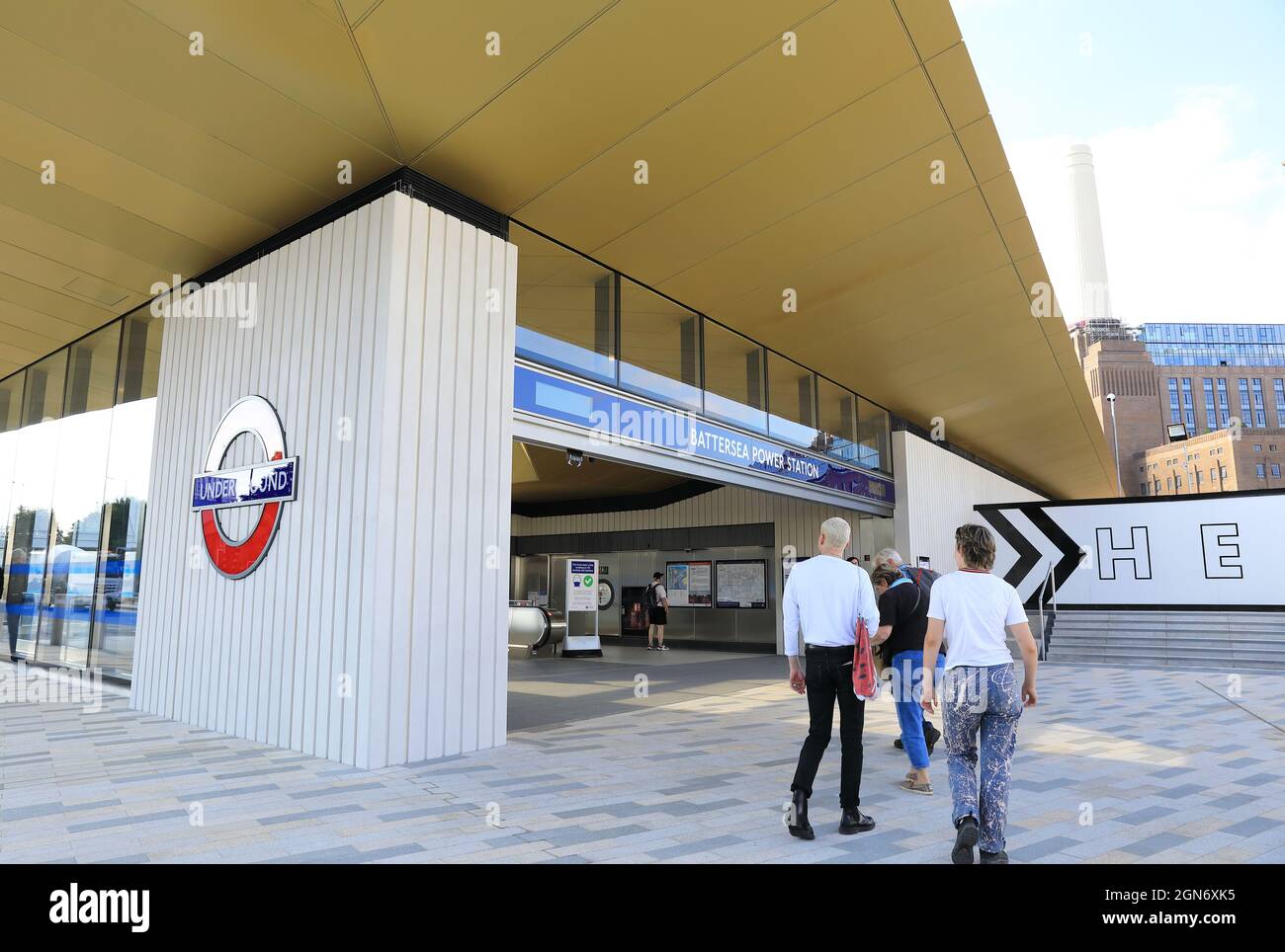 The new Battersea Power Station tube stop, on the Northern Line ...