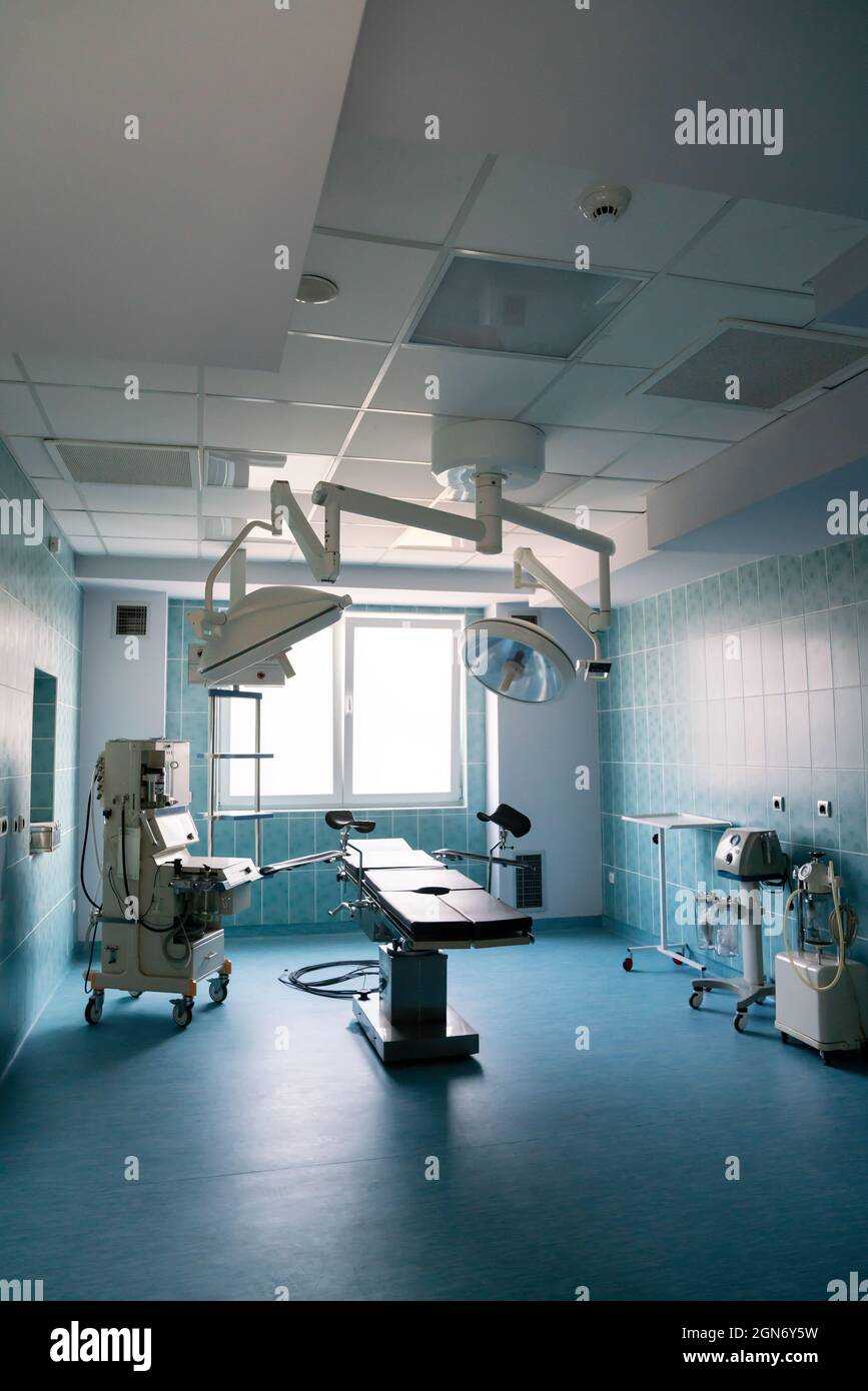 Equipment and medical devices in modern operating room Stock Photo - Alamy
