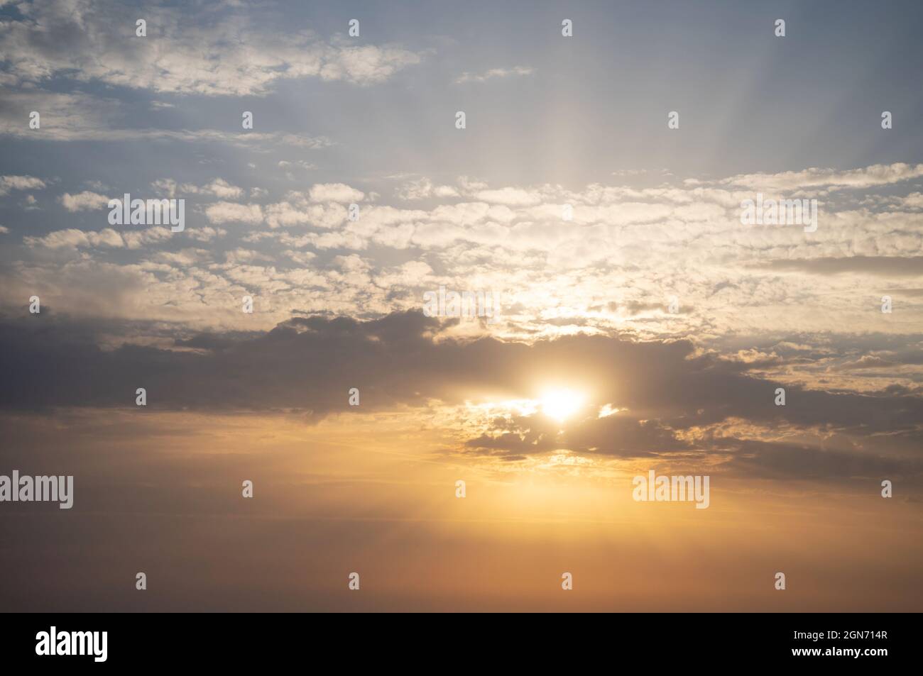 Gentle sunset clouds hi-res stock photography and images - Alamy
