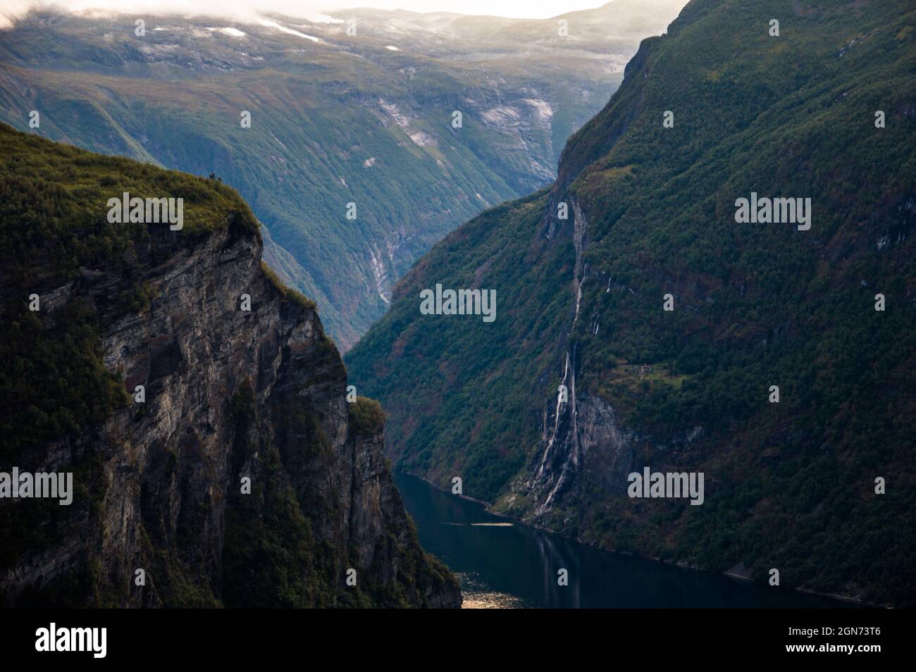 Geiranger noruega hi-res stock photography and images - Alamy