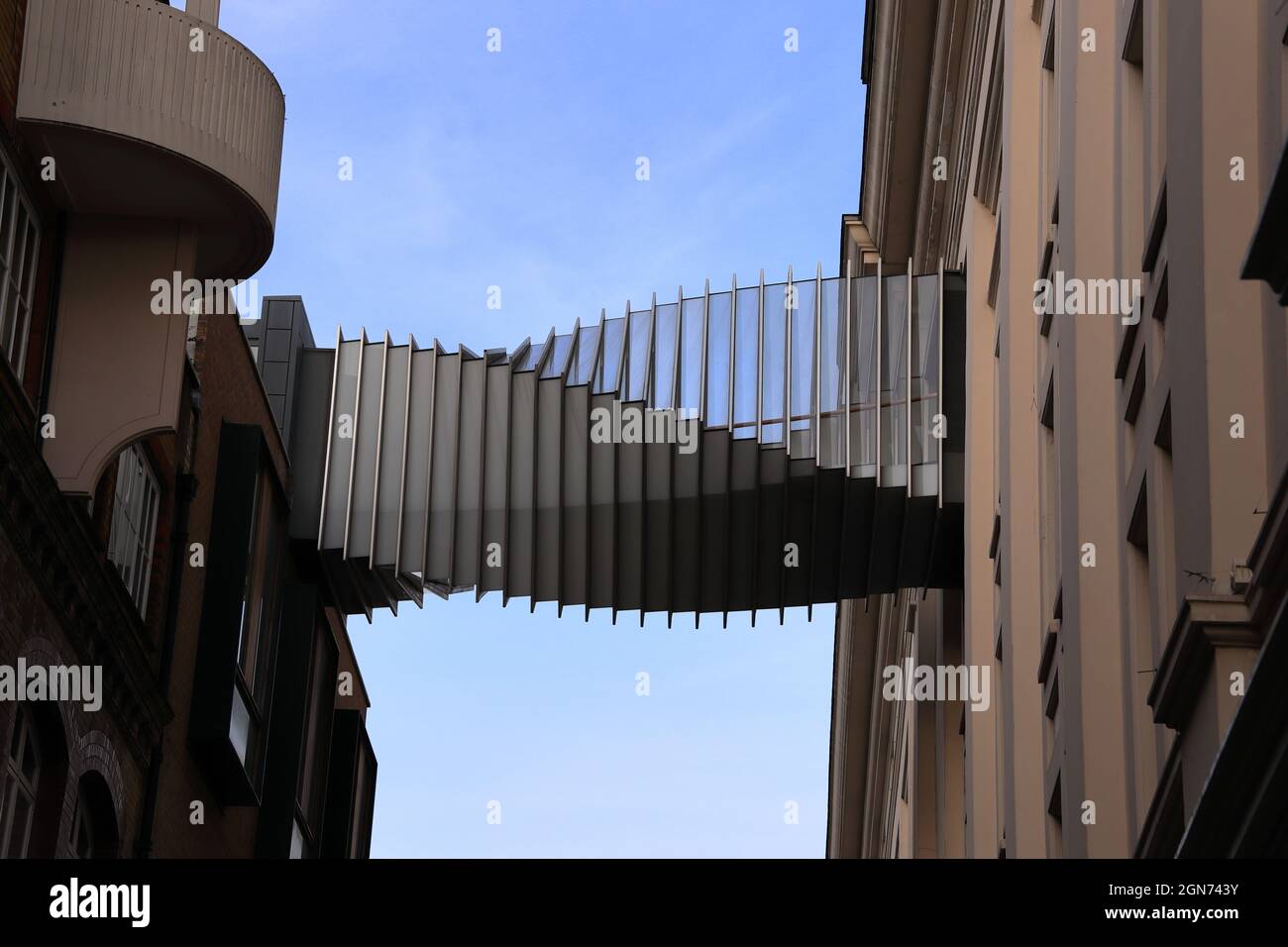 Bridge Between Buildings Stock Photo - Alamy