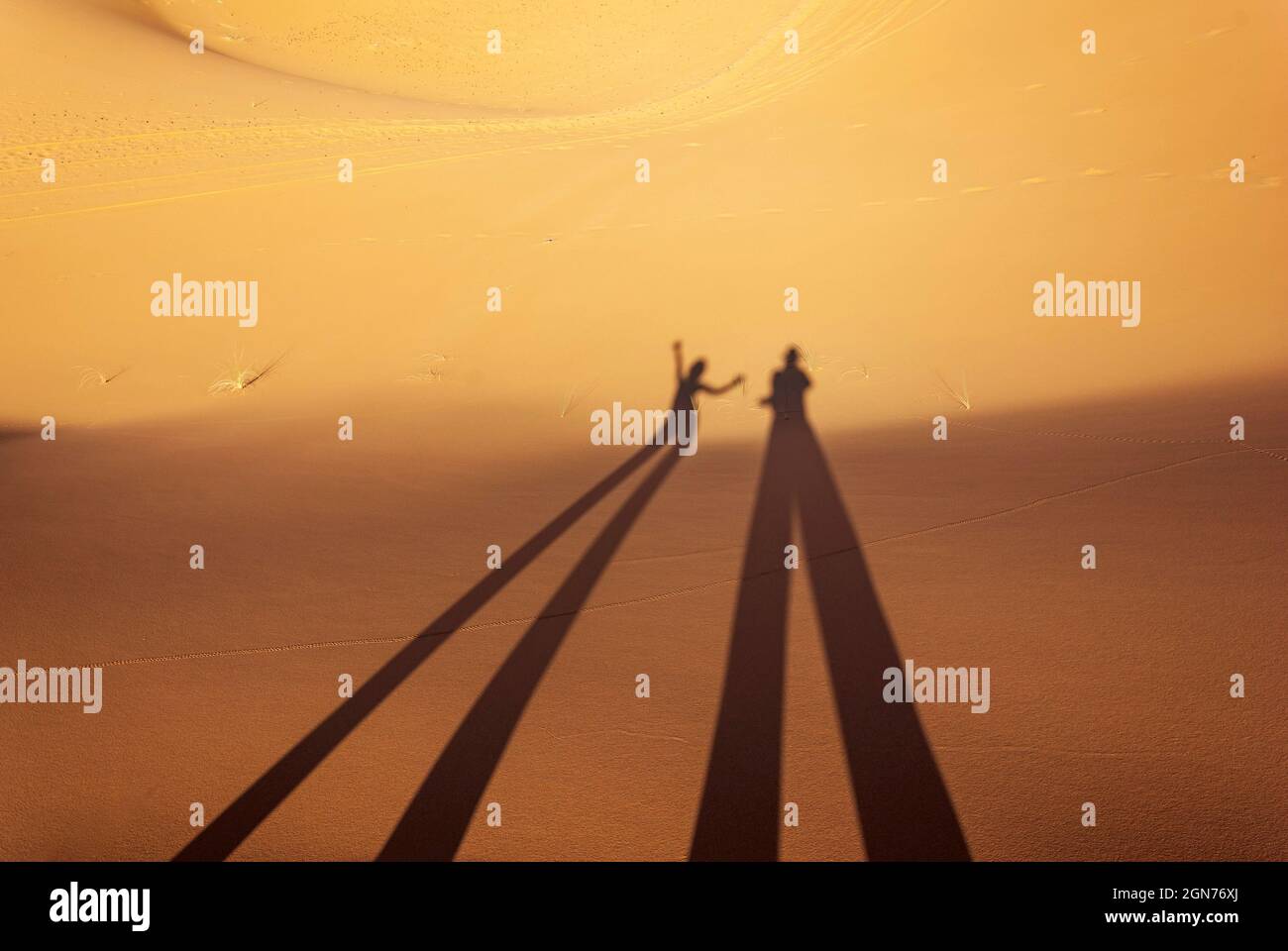 Shadow man in desert hi-res stock photography and images - Alamy
