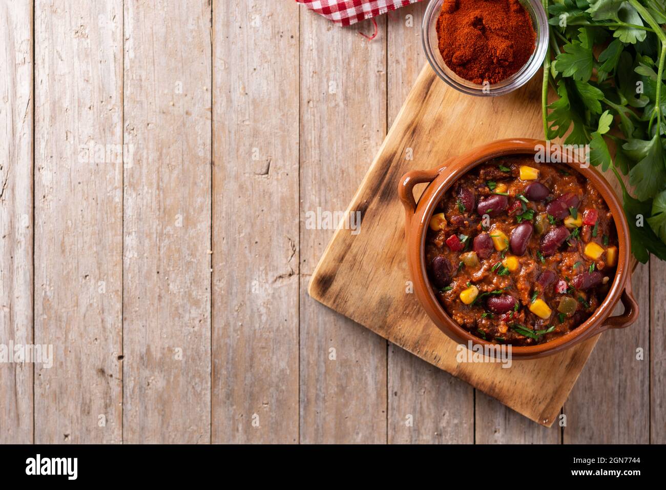 Traditional mexican tex mex chili con carne in a bowl Stock Photo - Alamy