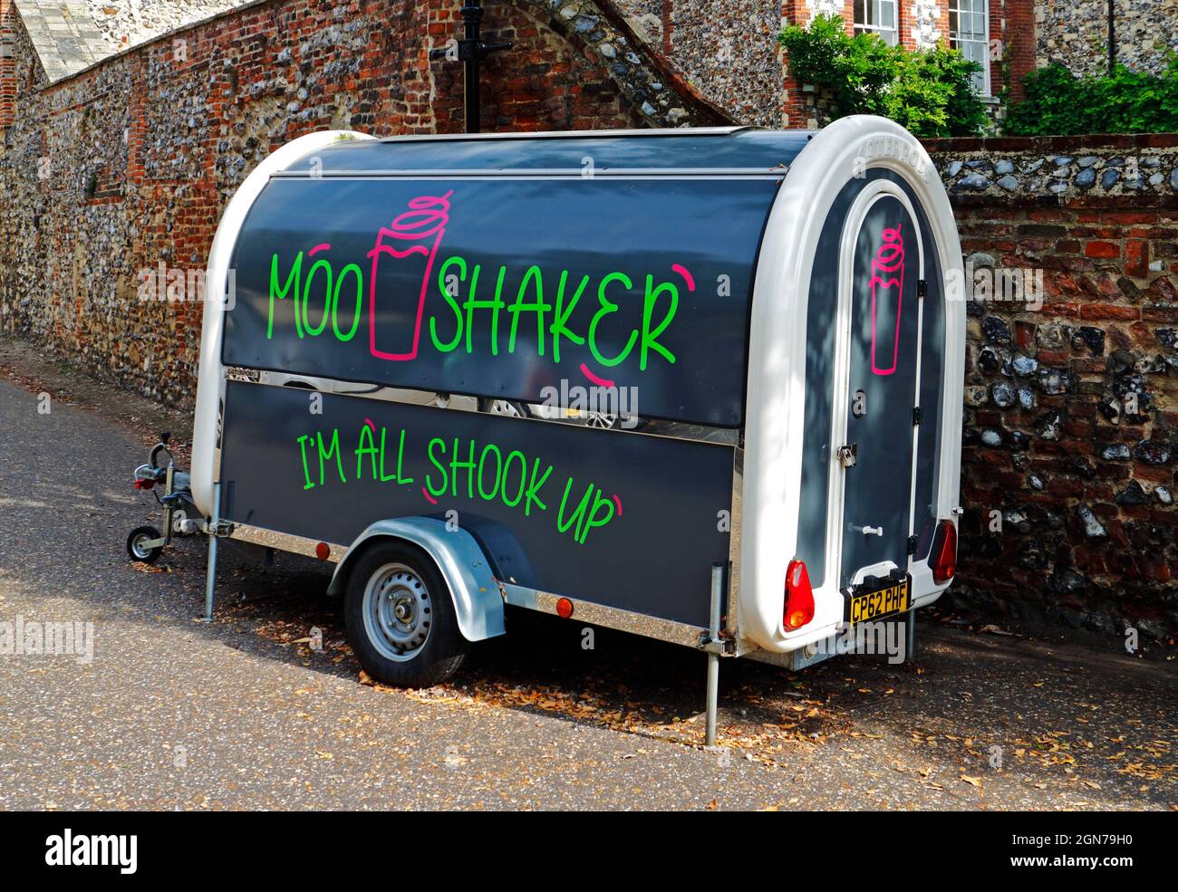 Moo shaker hi-res stock photography and images - Alamy