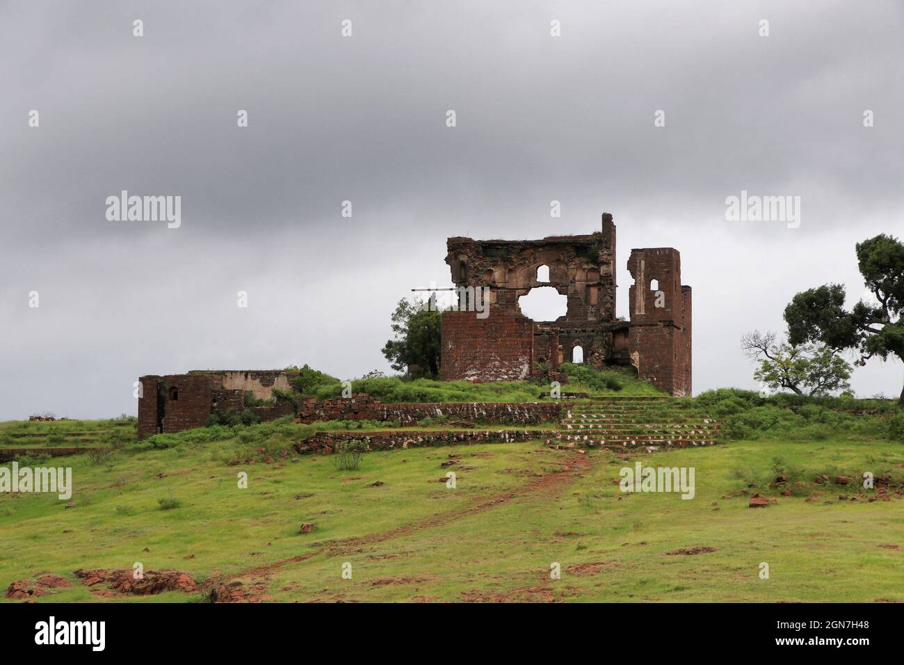 Wide angle shot Of manjarsumbha Gadh, Ahmednagar, Maharashtra, India ...