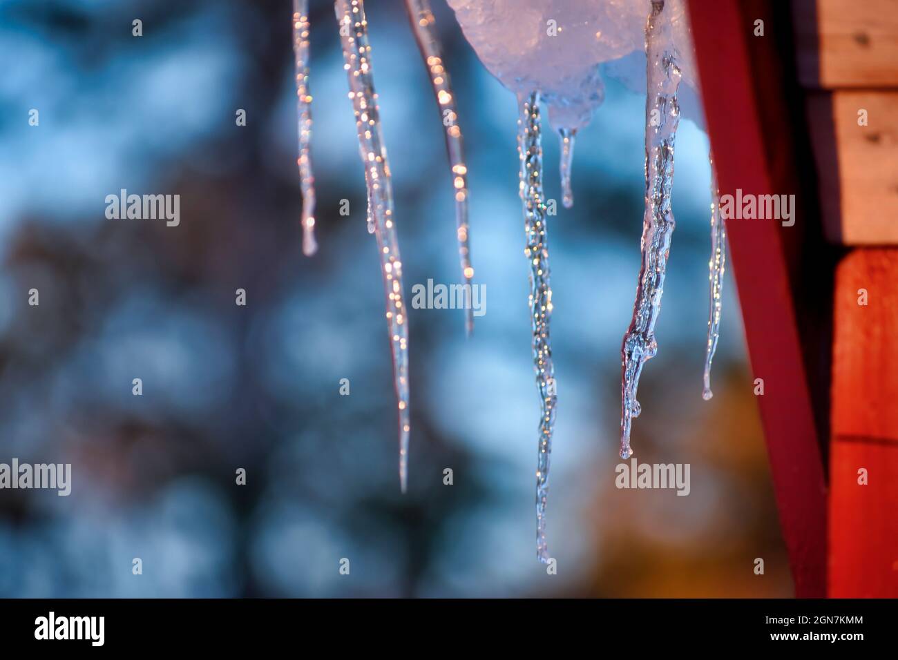 Frost melting on roof hi-res stock photography and images - Alamy