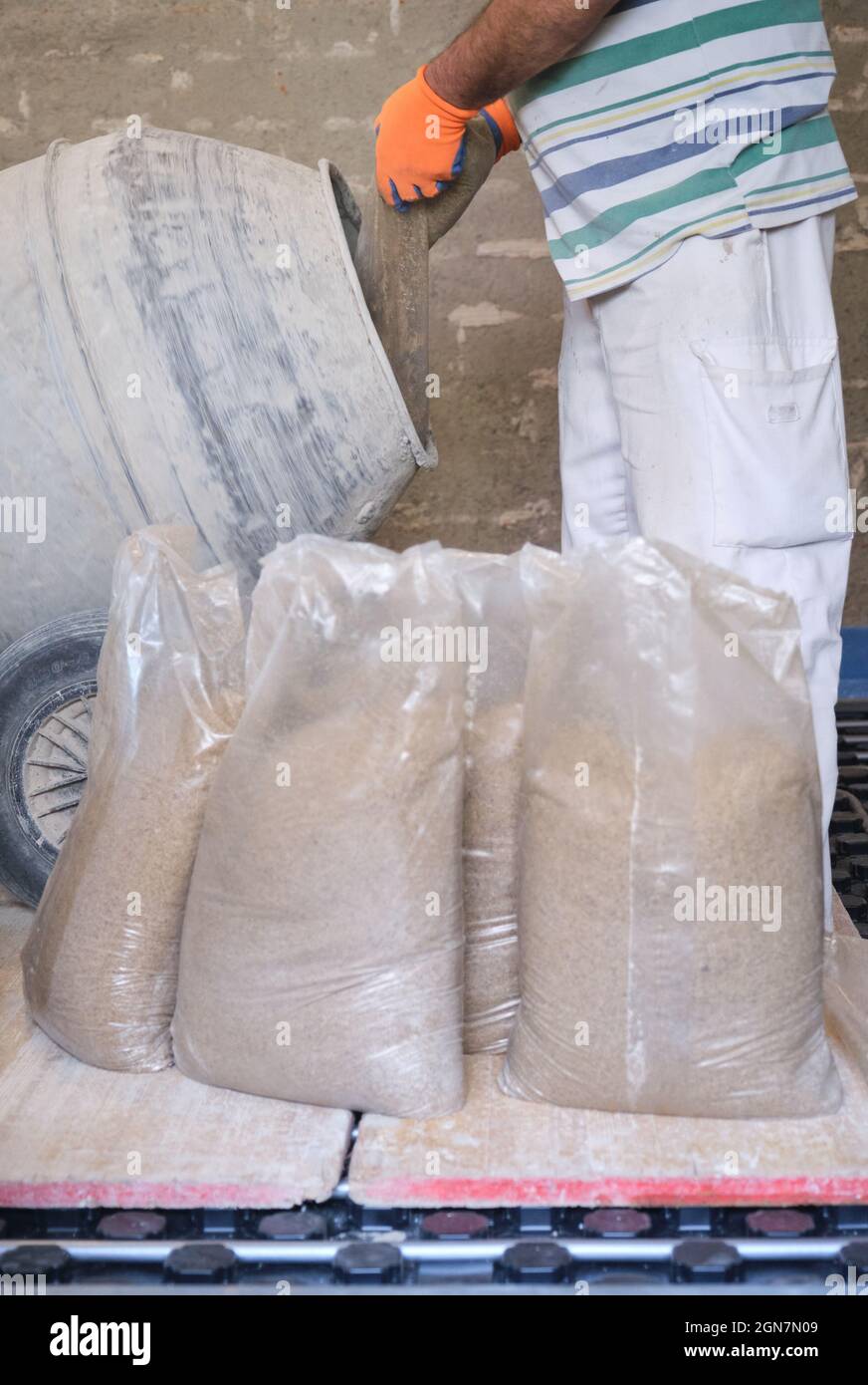 Concrete sandbag construction hi-res stock photography and images - Alamy